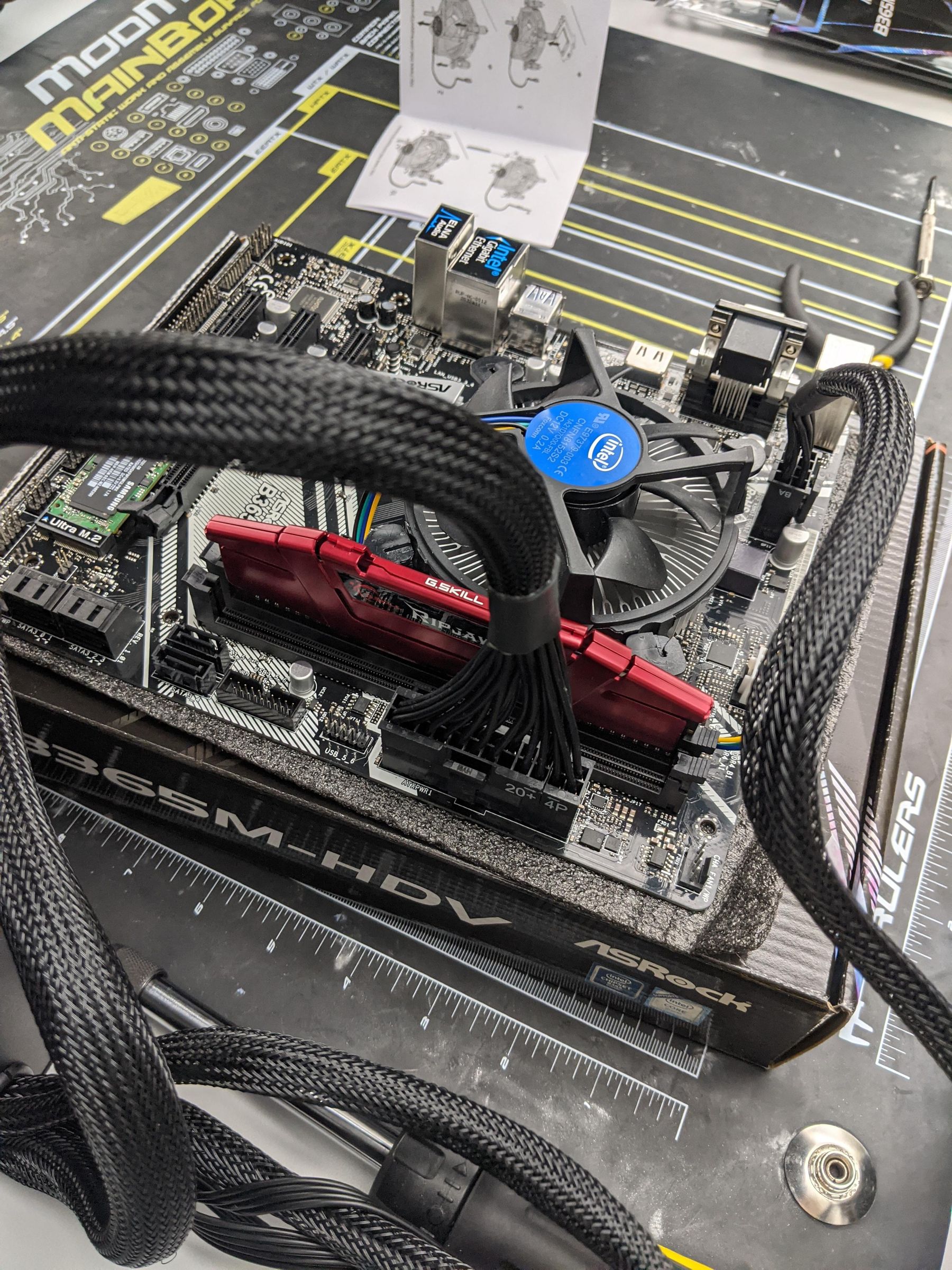 Computer Build Guide : 11 Steps - Instructables