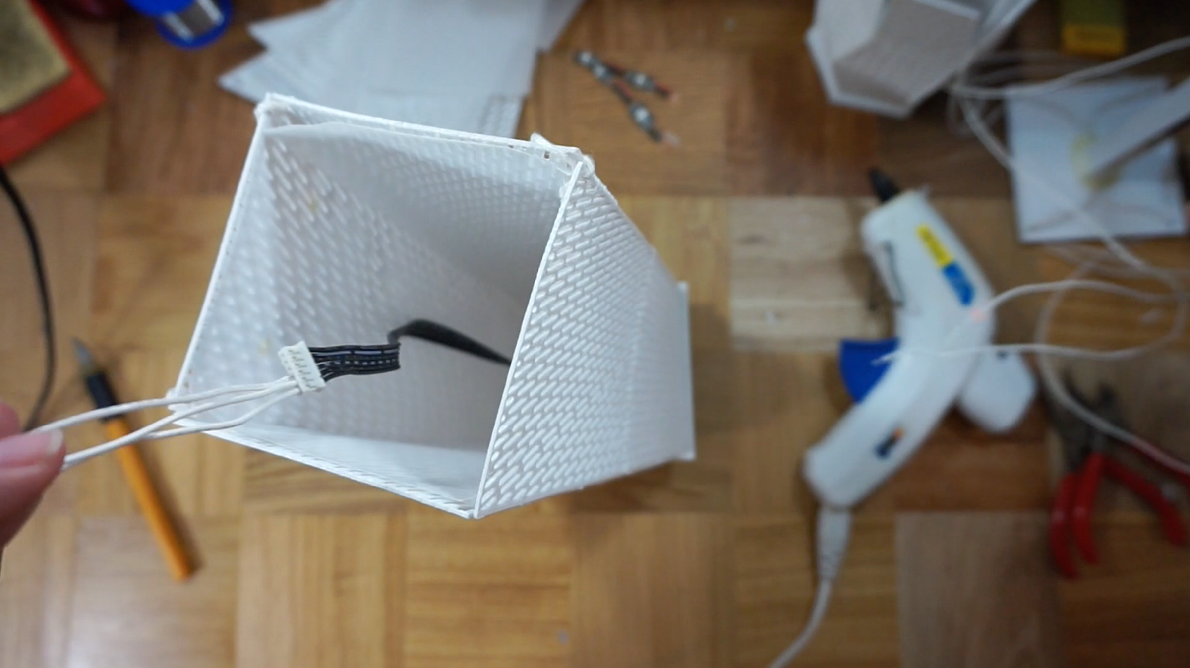 Twisted Prism Lanterns : 12 Steps (with Pictures) - Instructables