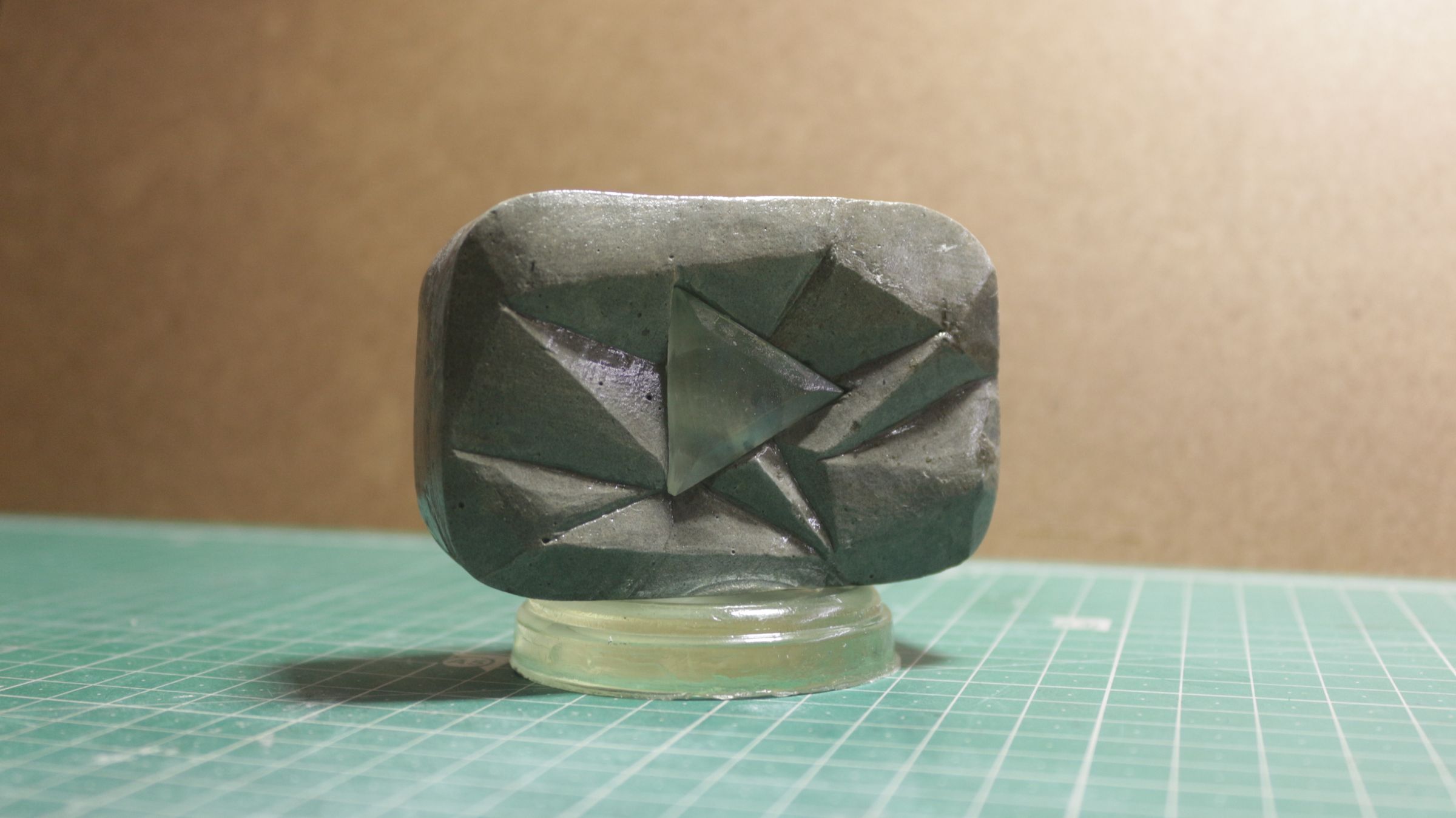 Concrete Youtube Diamond Play Button Paperweight : 14 Steps (with ...