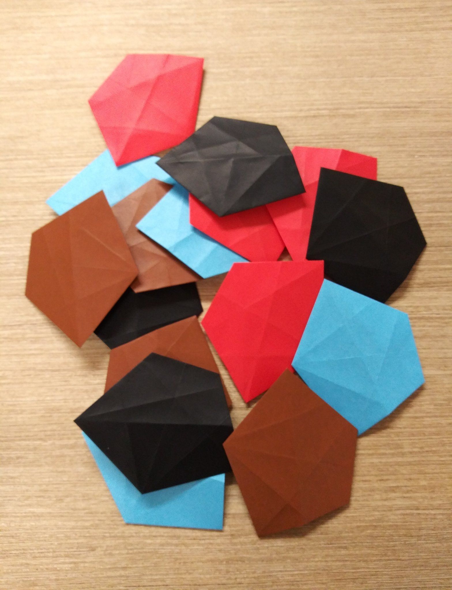 Origami Cairo Pentagon Tile : 17 Steps (with Pictures) - Instructables