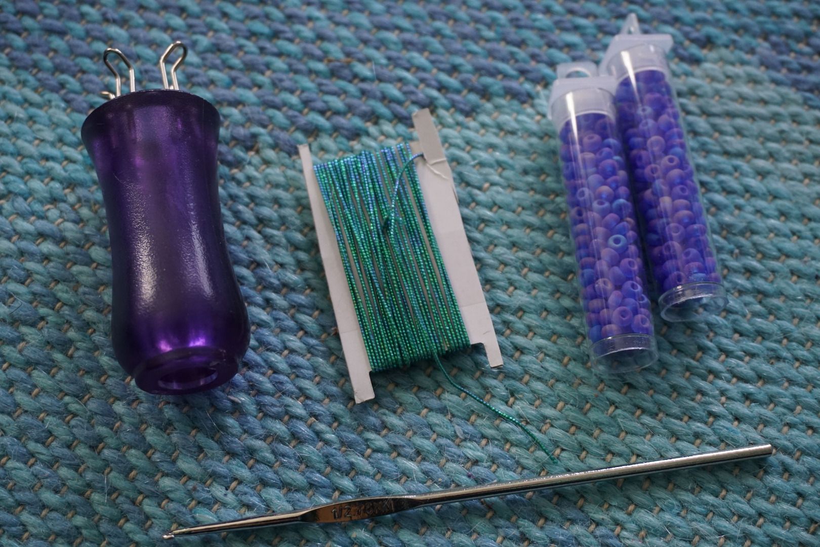 Spool Knit Bracelet : 5 Steps (with Pictures) - Instructables