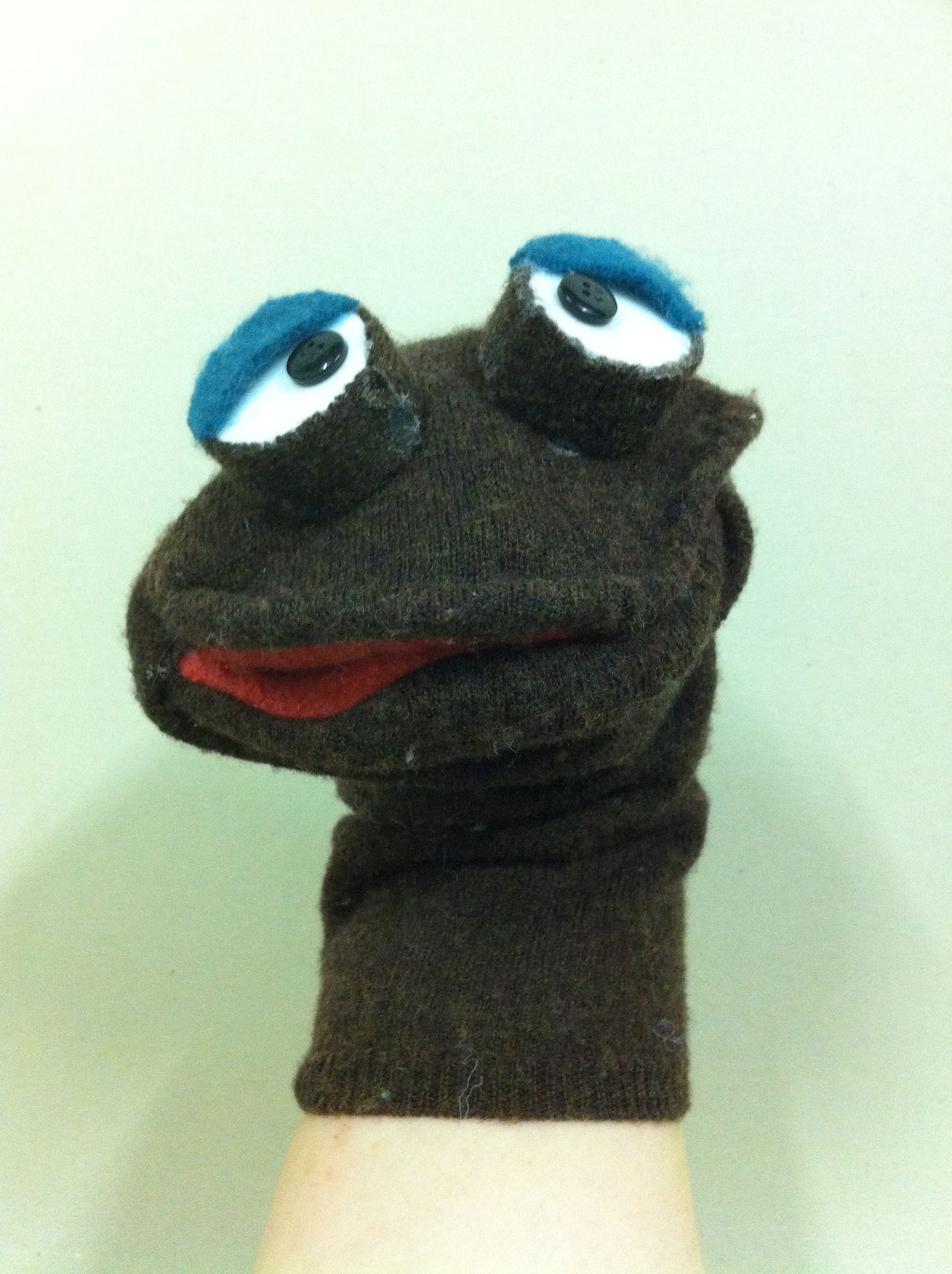 Simple Sweater Puppet : 6 Steps - Instructables