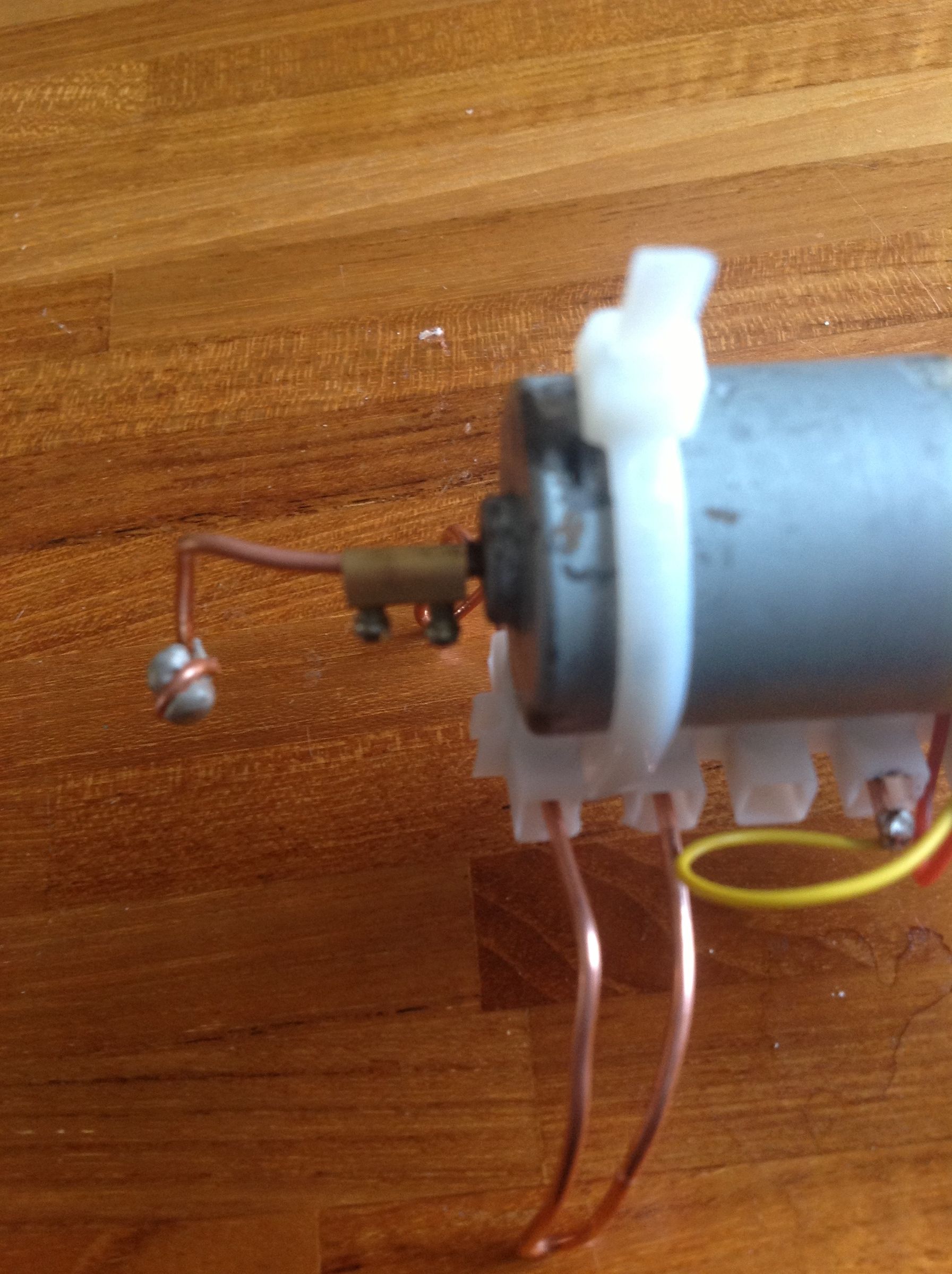 Vibro Bot - Instructables