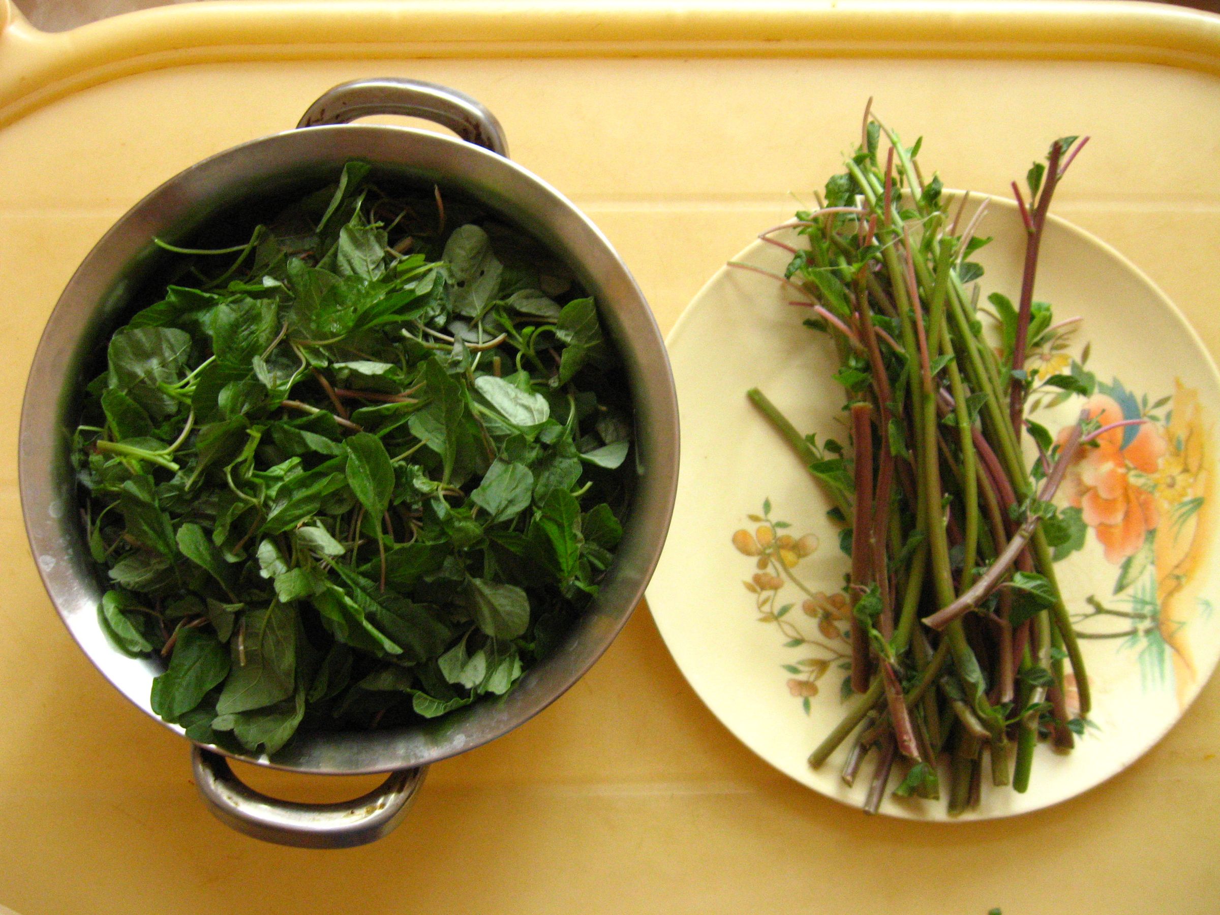 Keerai Vadai : Deep Fried Fritters Made With Green Amaranth Leaves : 7 ...