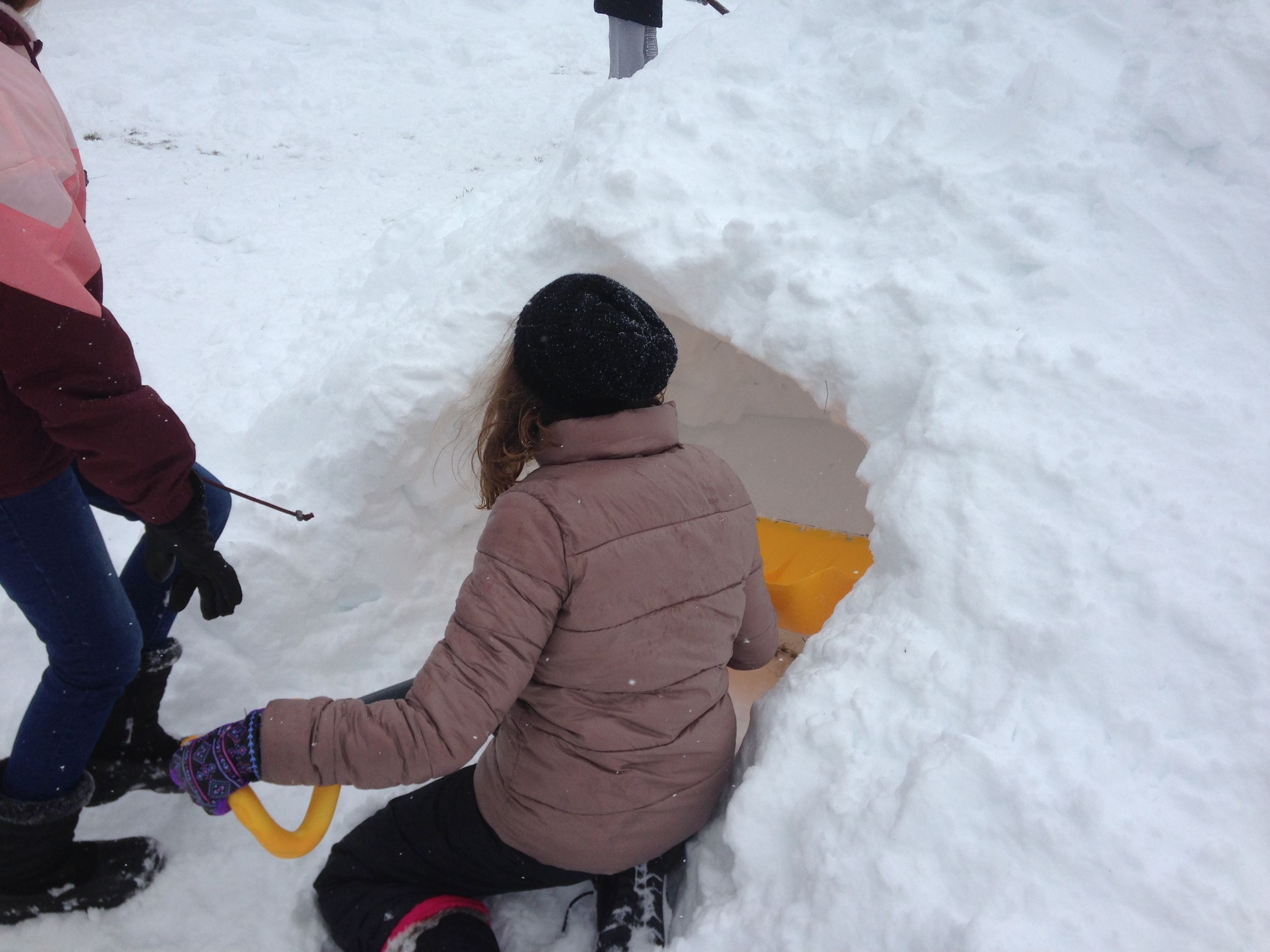 Let's Make a Snow Fort! - Building a Quinzhee : 7 Steps (with Pictures ...