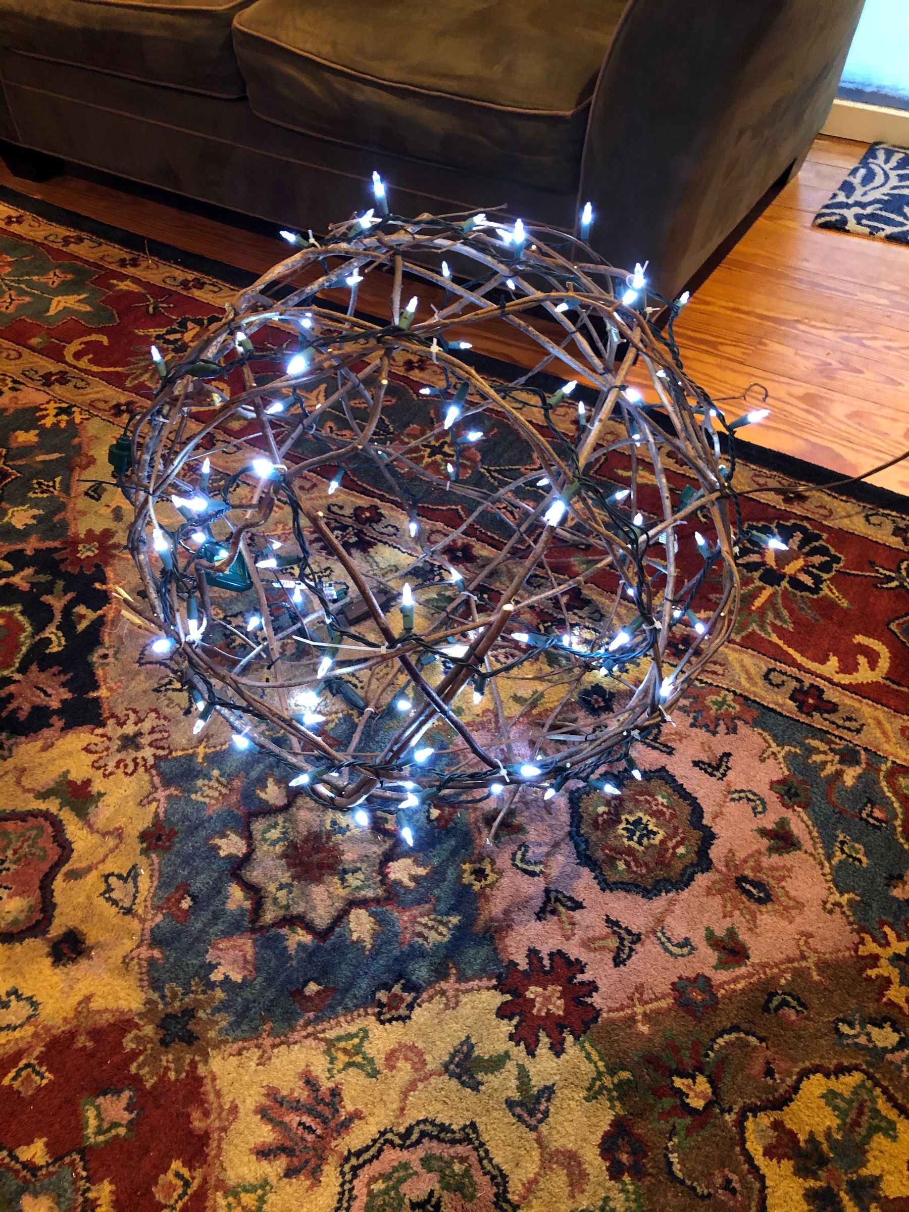 Holiday Light Ball : 5 Steps - Instructables