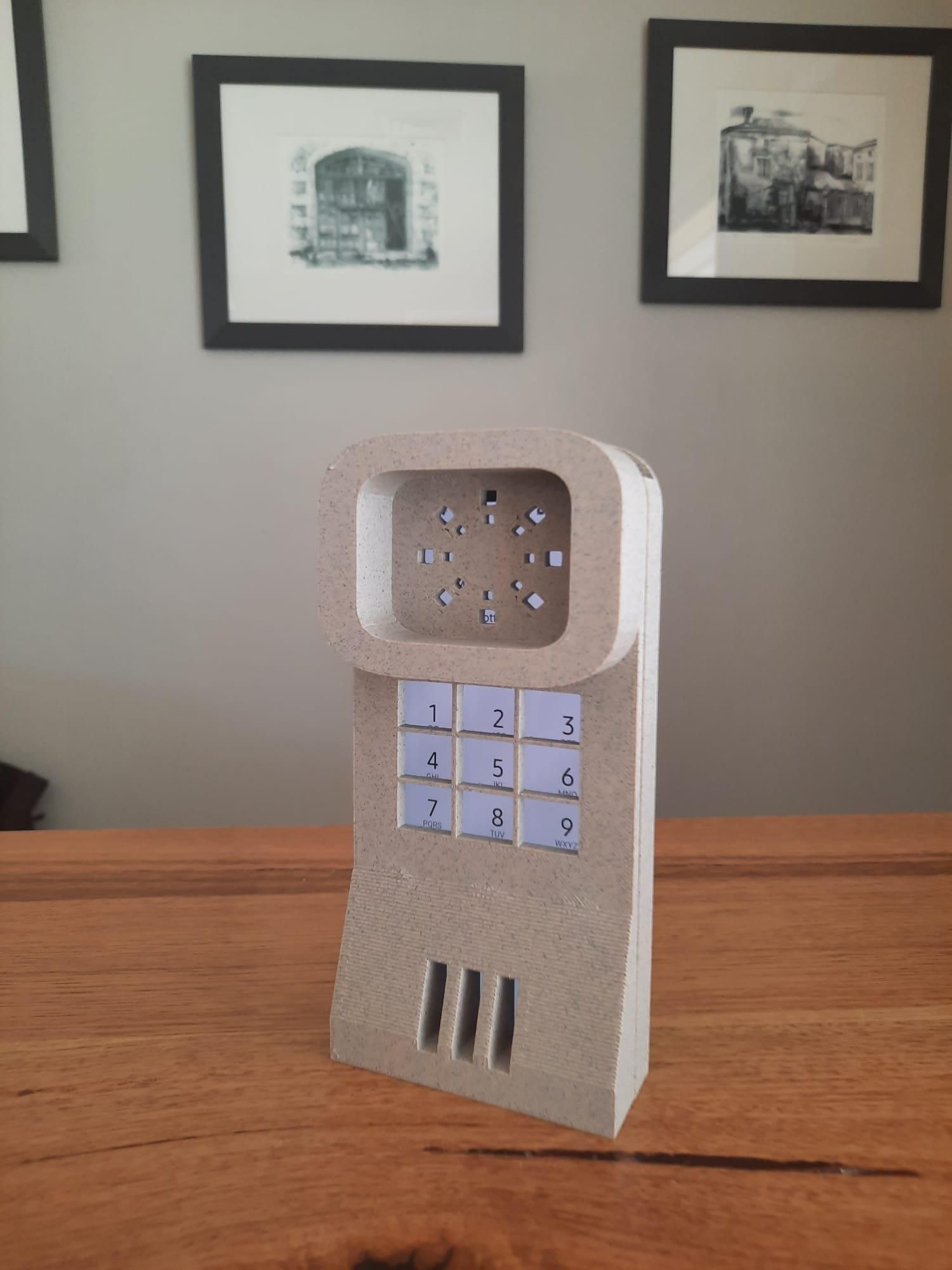 Make Your Mobile Phone Retro (Tinkercad) : 6 Steps (with Pictures ...