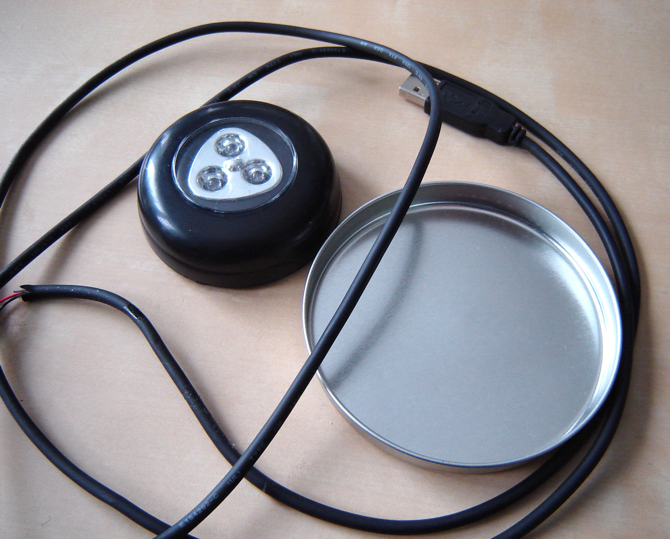 Keyboard Circuit Sheet Lampshade : 6 Steps (with Pictures) - Instructables