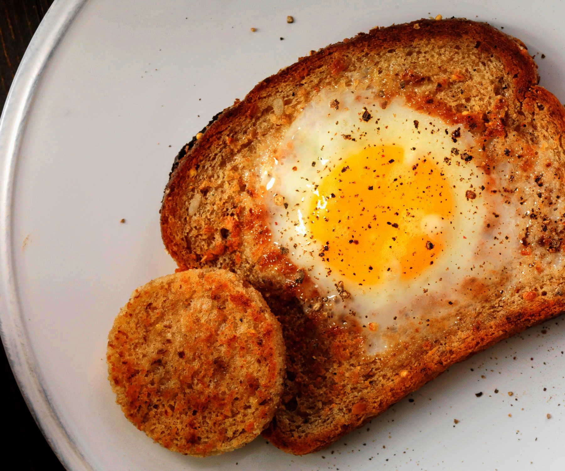 Egg in a Hole : 7 Steps - Instructables