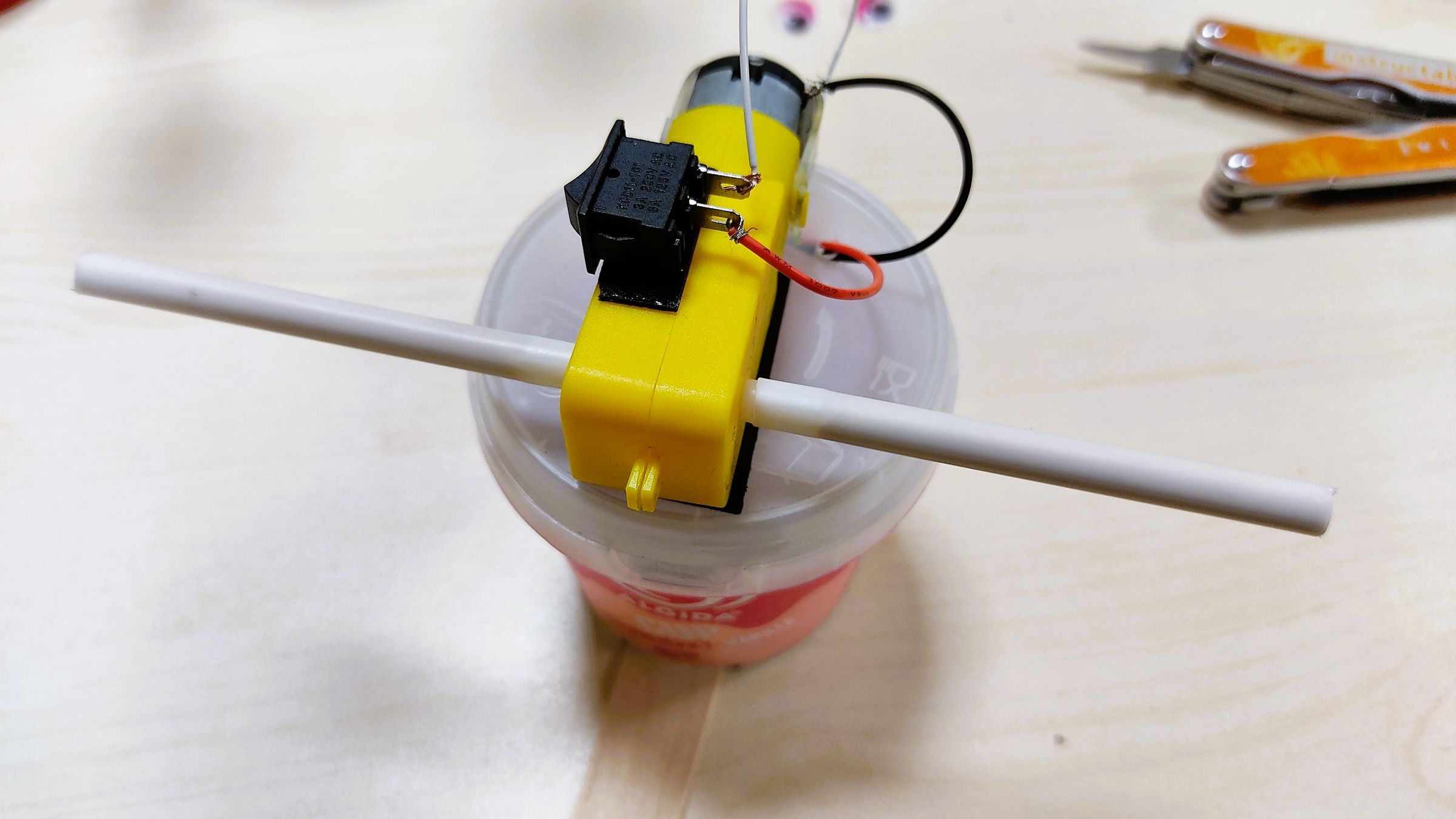 Robotics for School: Create Four Easy Robots Using Simple Materials ...