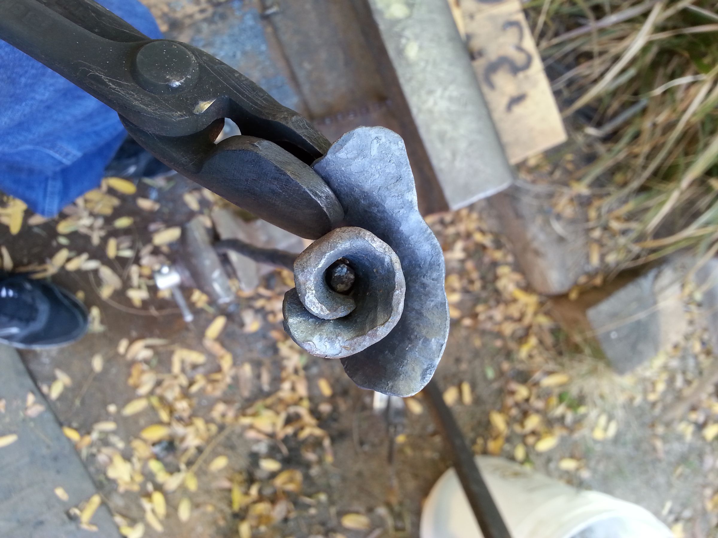 How to Forge a Rose : 10 Steps (with Pictures) - Instructables