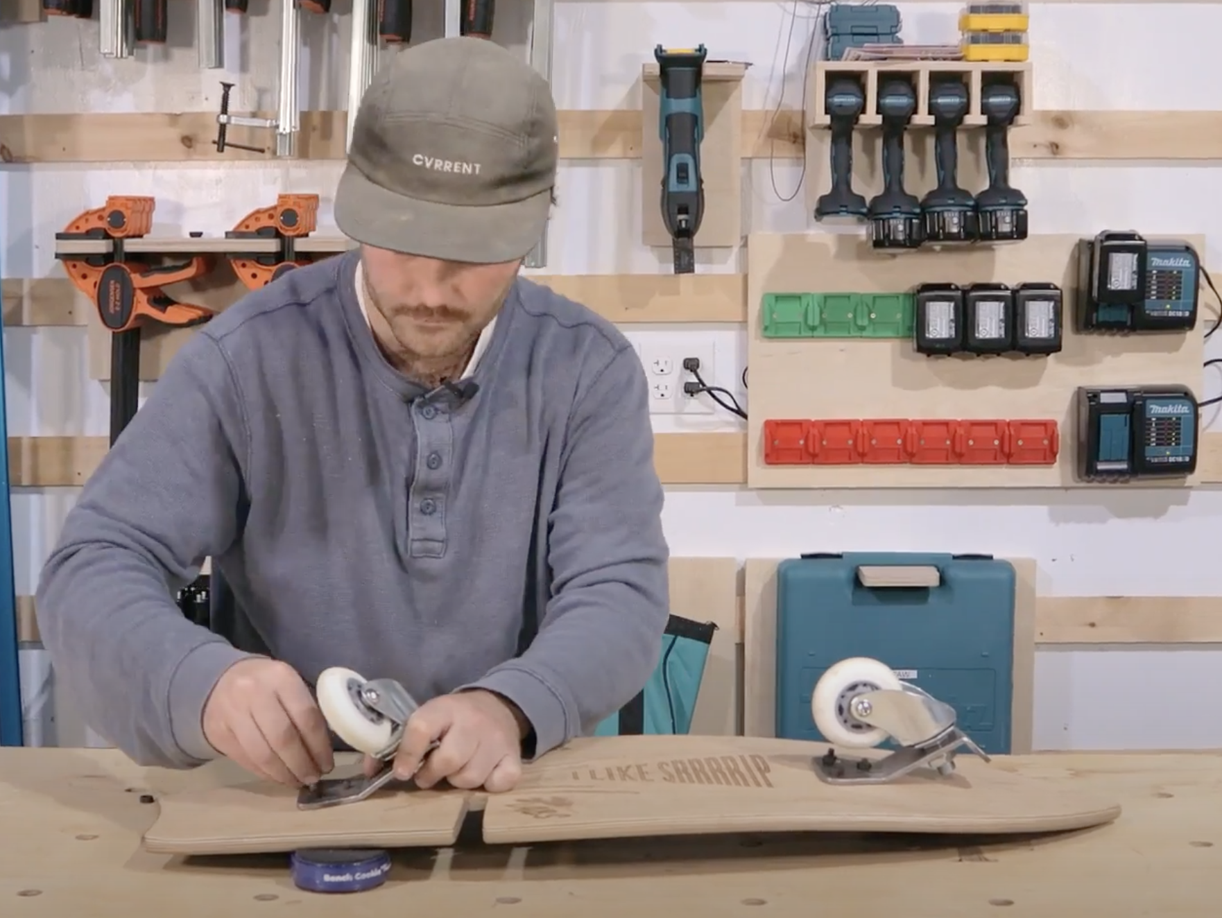 DIY Composite Layup and Vacuum Bagging - Making a Carbon Fiber RipSurf ...