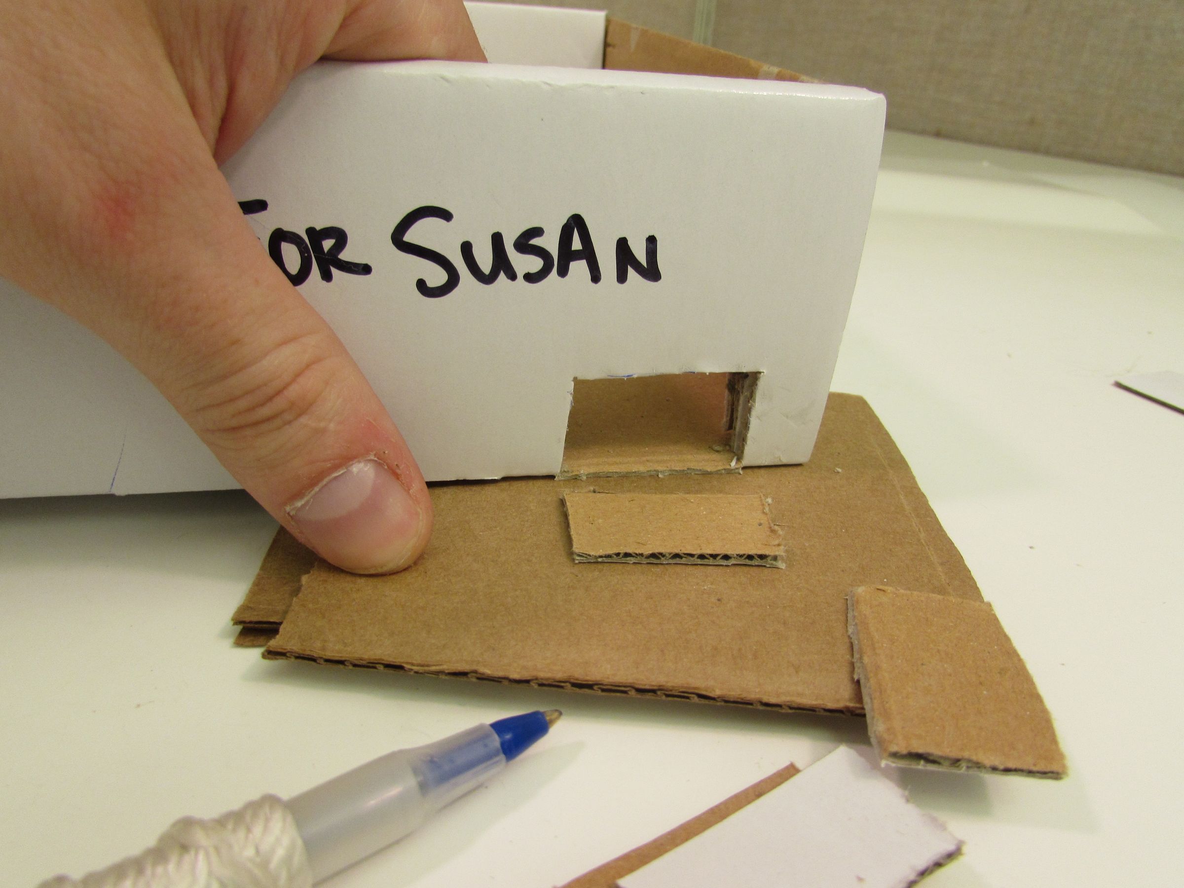 Cardboard Chassis for Cheap Robots 1: Boxbot : 10 Steps (with Pictures ...