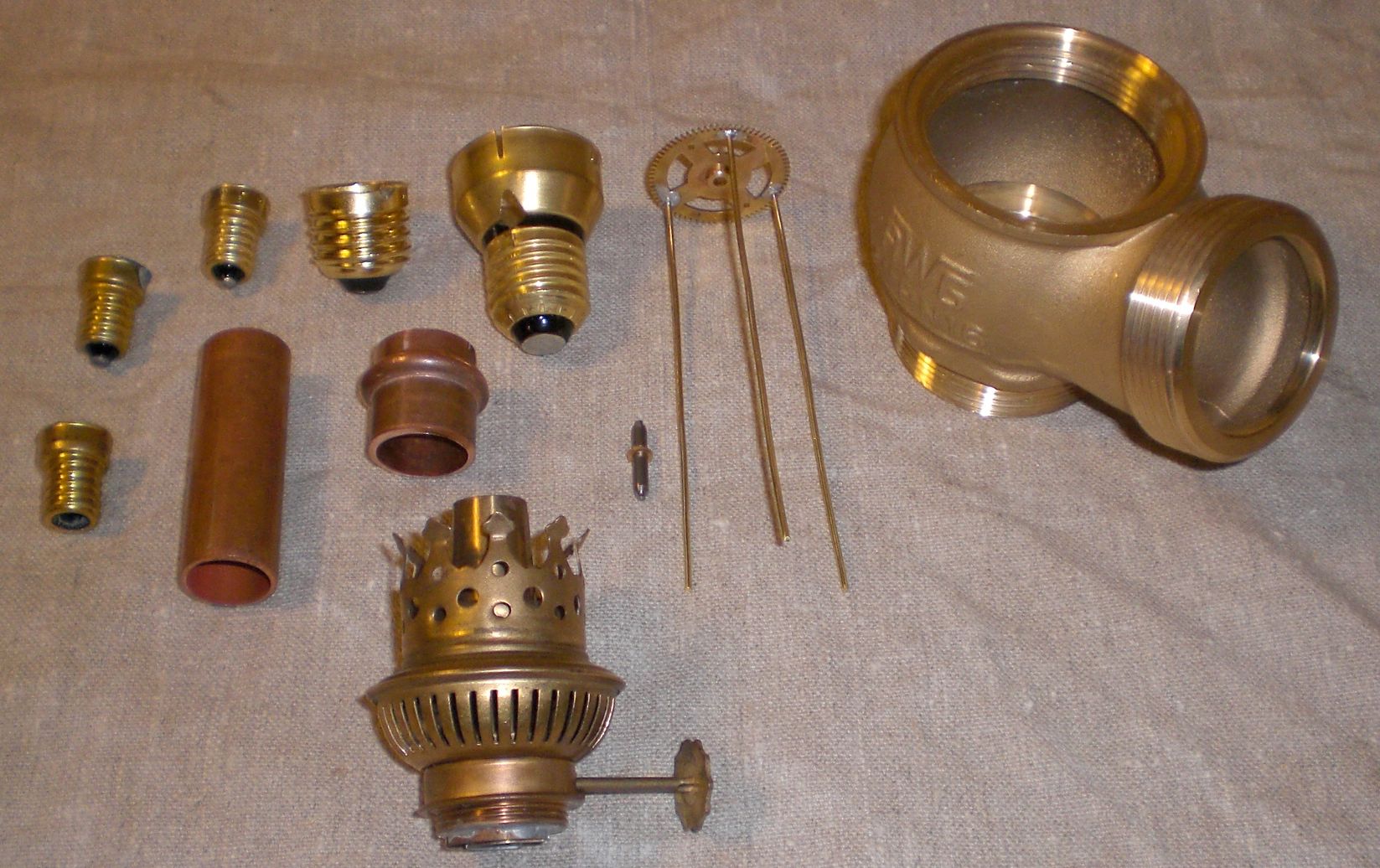 Steampunked Magic Eye Winker Powered by Batteries and USB-connected ...