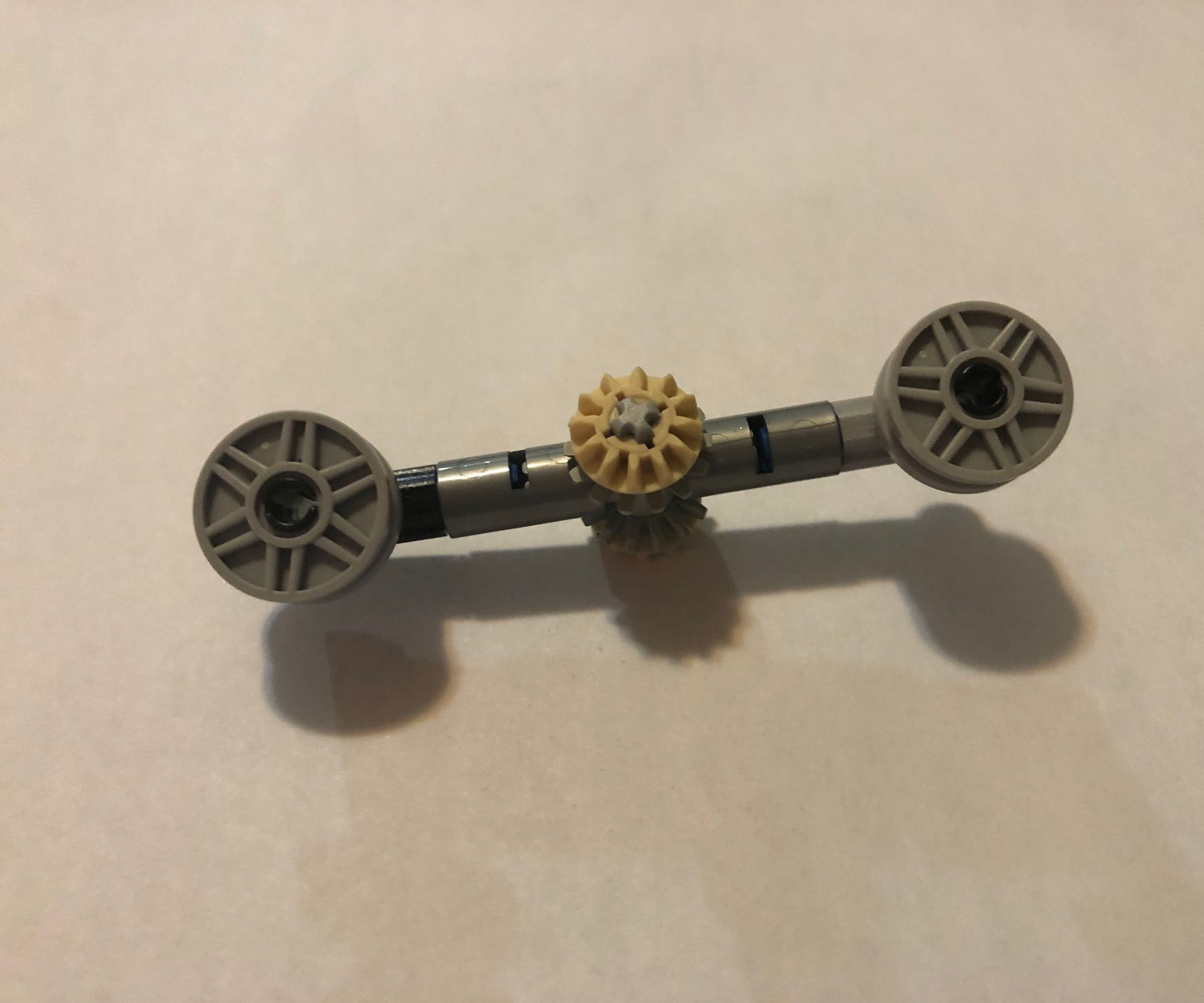 Lego Fidget Spinner. : 10 Steps - Instructables