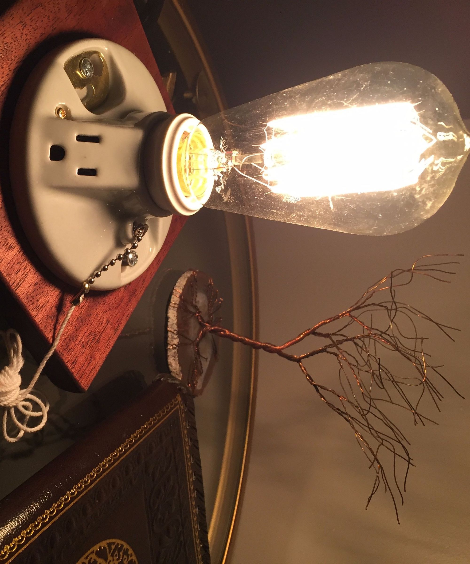 Lamp With Phone Charging Outlet : 5 Steps (with Pictures) - Instructables