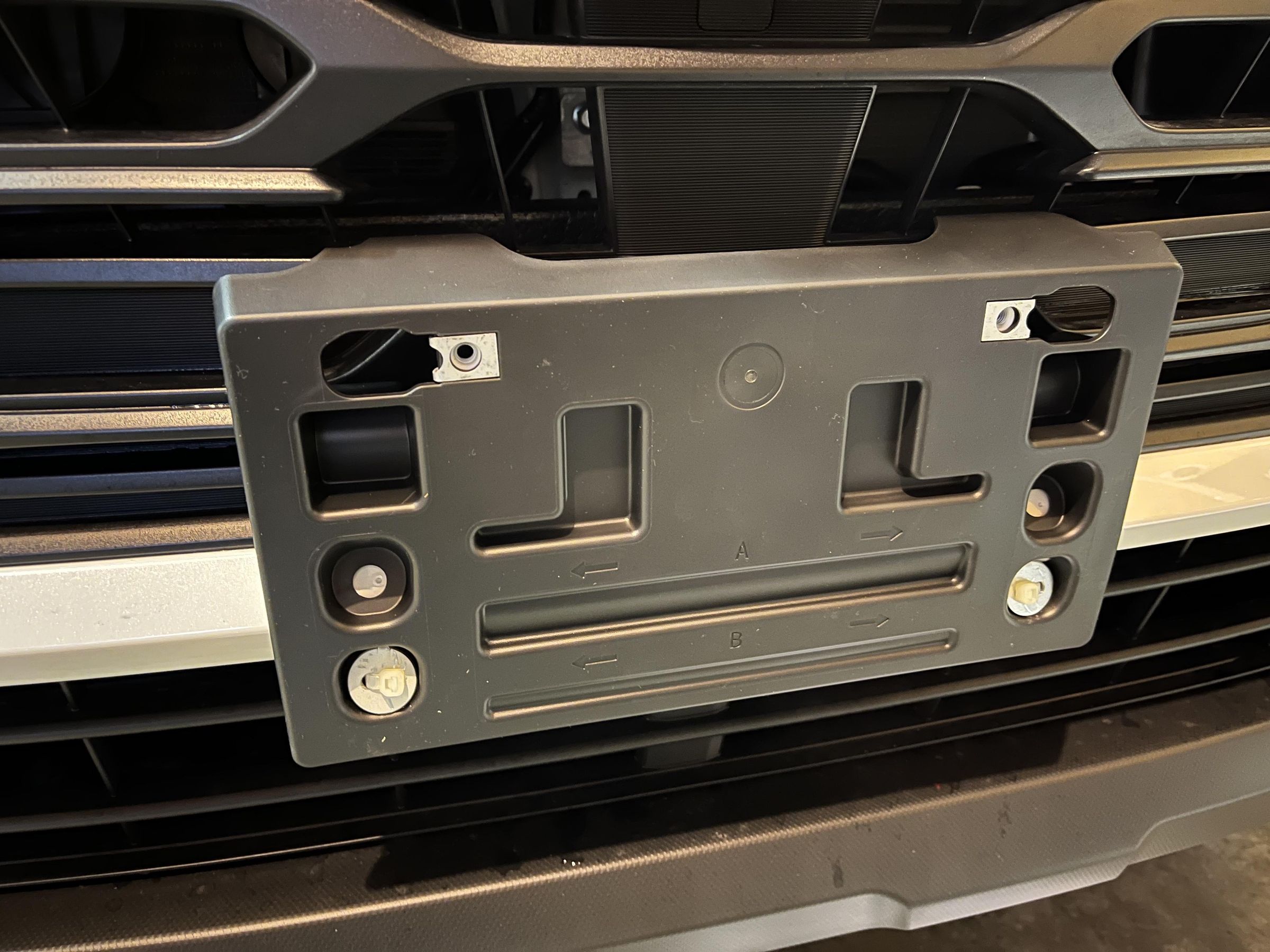 No Drill Subaru Front License Plate Mounting : 3 Steps - Instructables