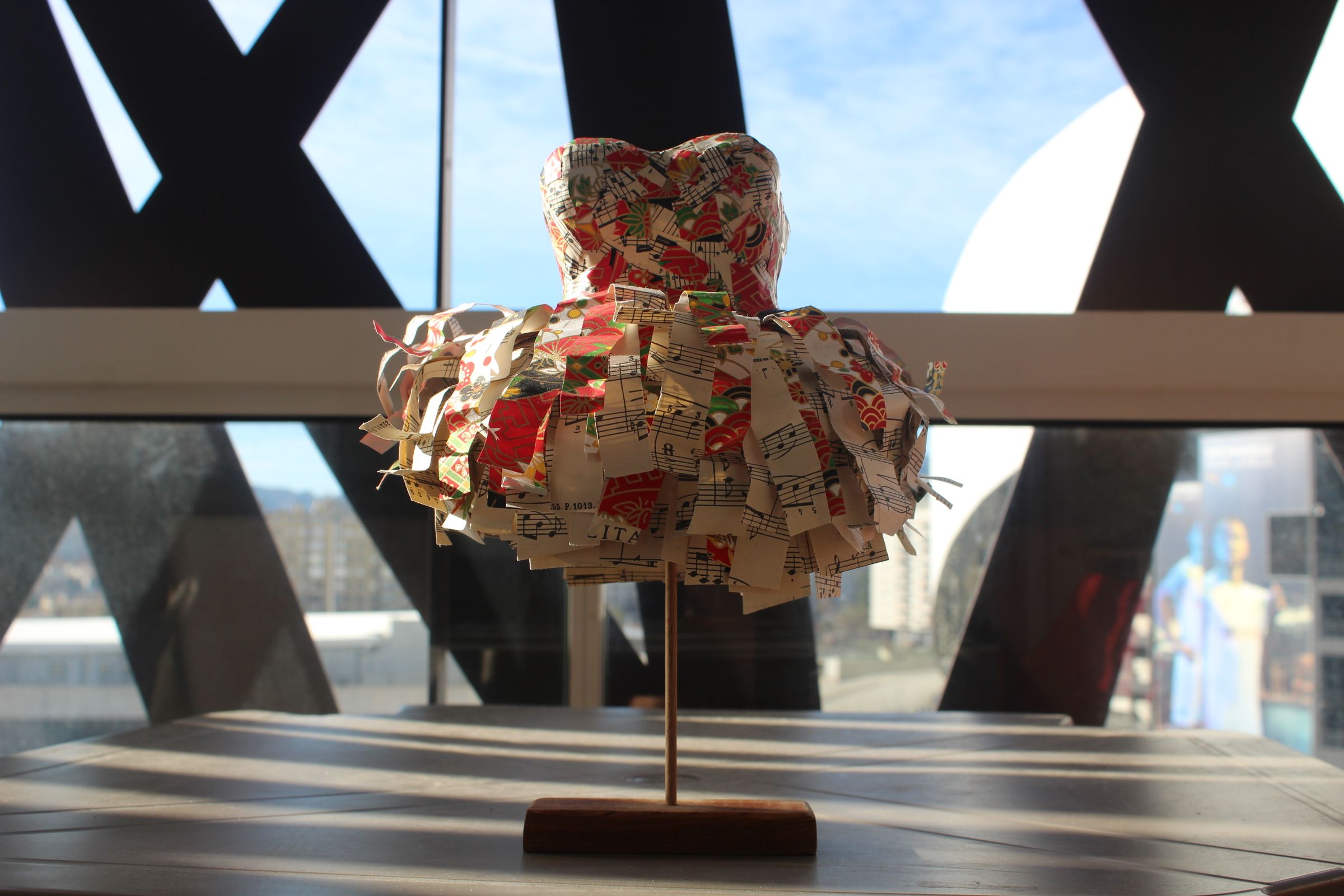 Paper Dancing Dress : 4 Steps - Instructables