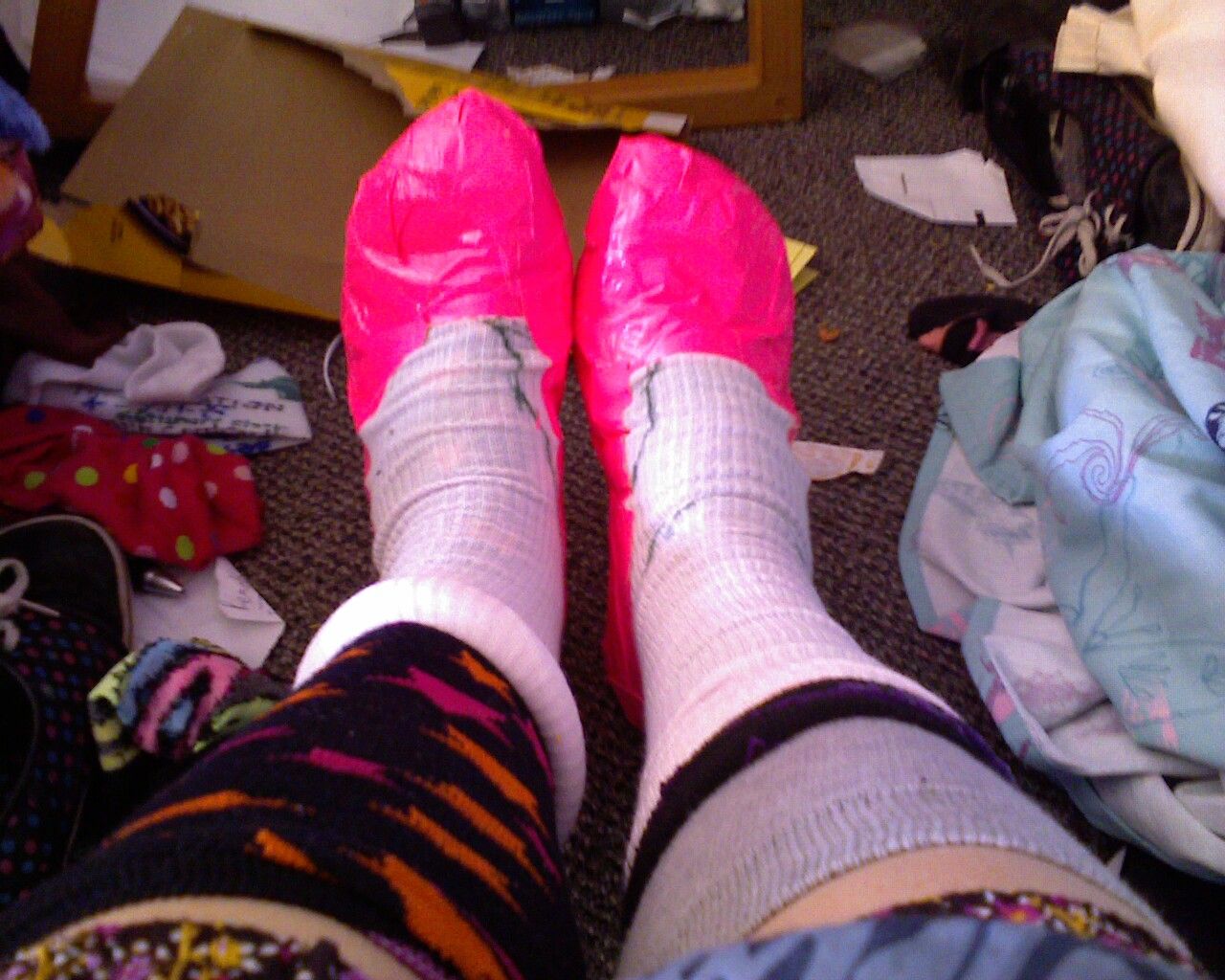 Duct Tape Shoes Fit to Your Feet : 6 Steps - Instructables