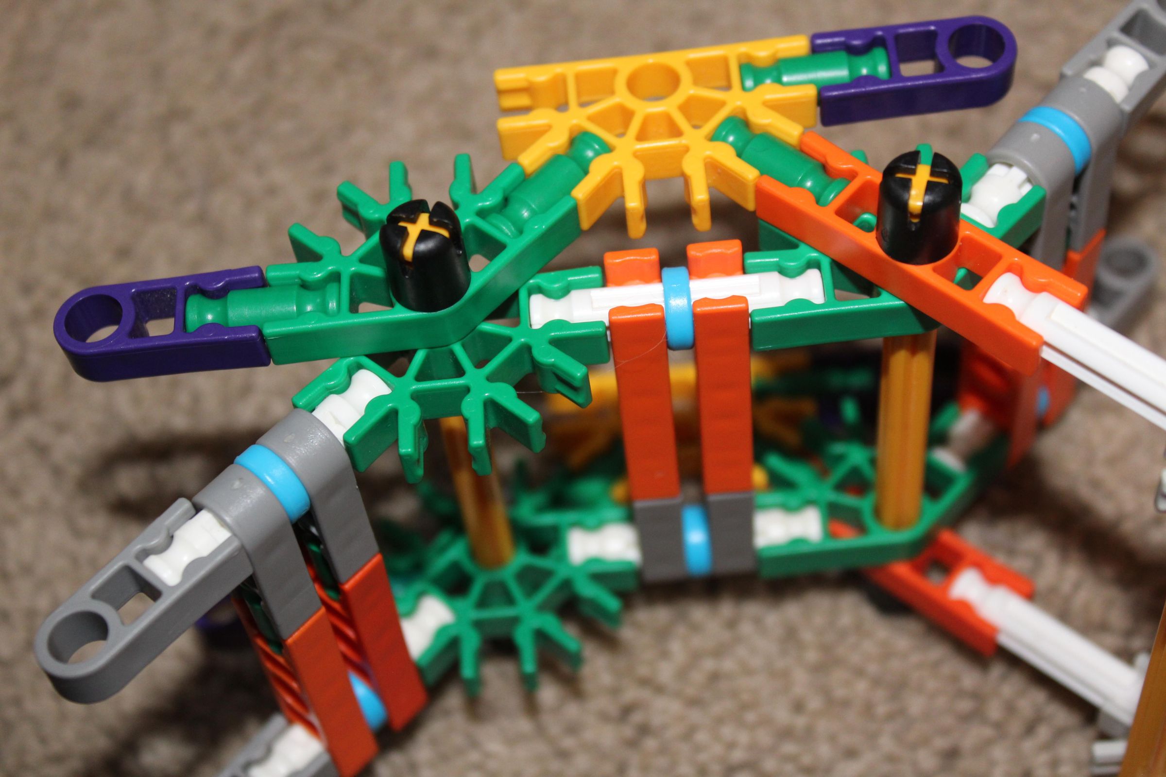 K'nex Flying Lawn Chair : 4 Steps - Instructables