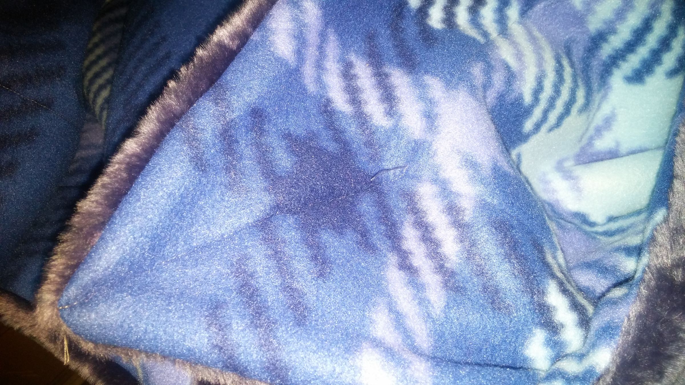 Sew Warm Faux Fur and Fleece Cover : 4 Steps (with Pictures ...