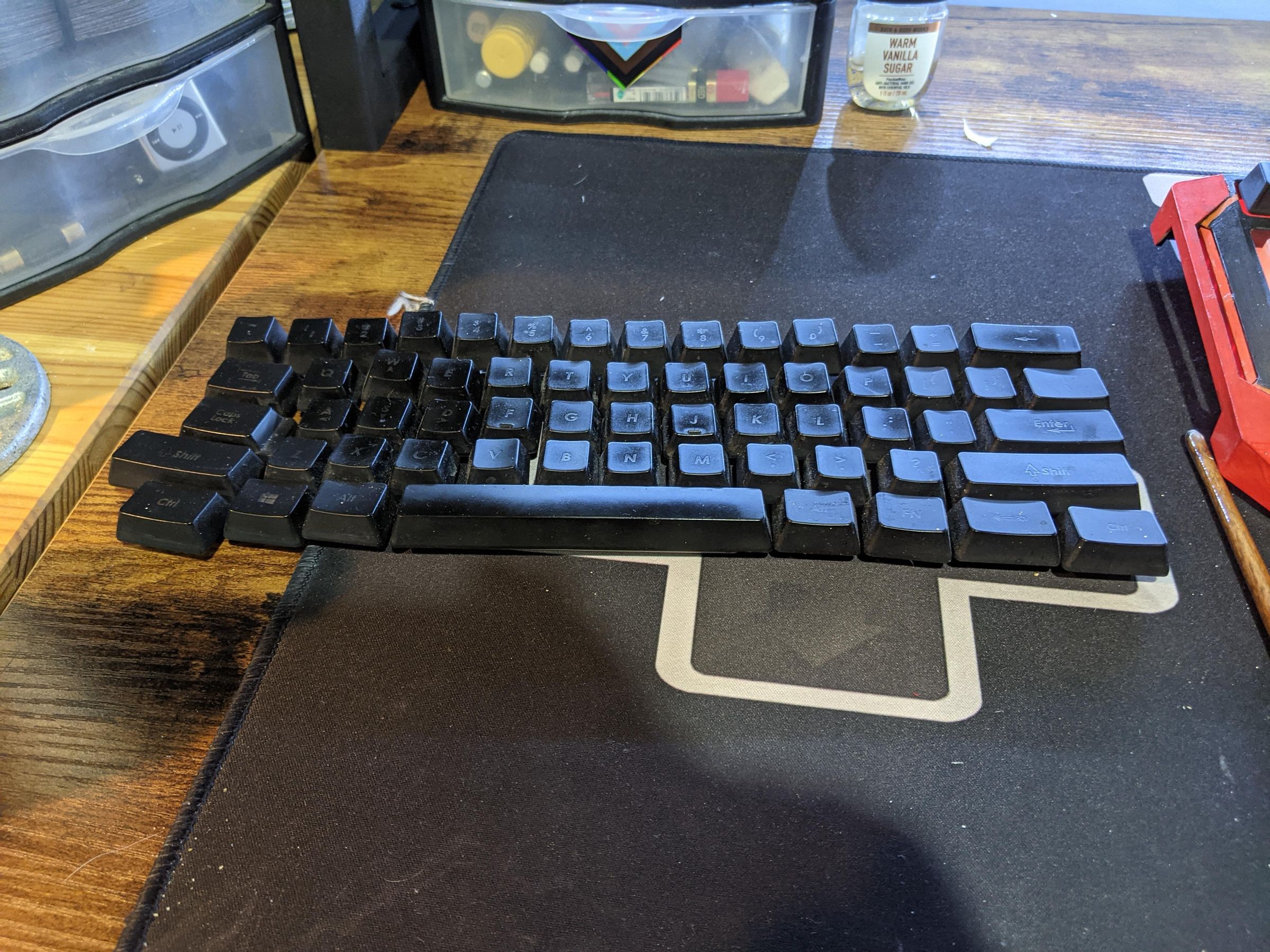 How to Properly Clean a Keyboard : 10 Steps (with Pictures) - Instructables