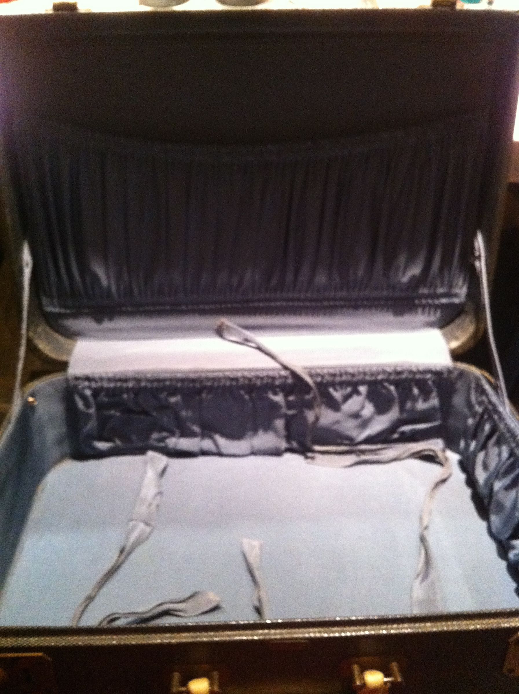 Vintage Beat Box Suitcase : 7 Steps (with Pictures) - Instructables