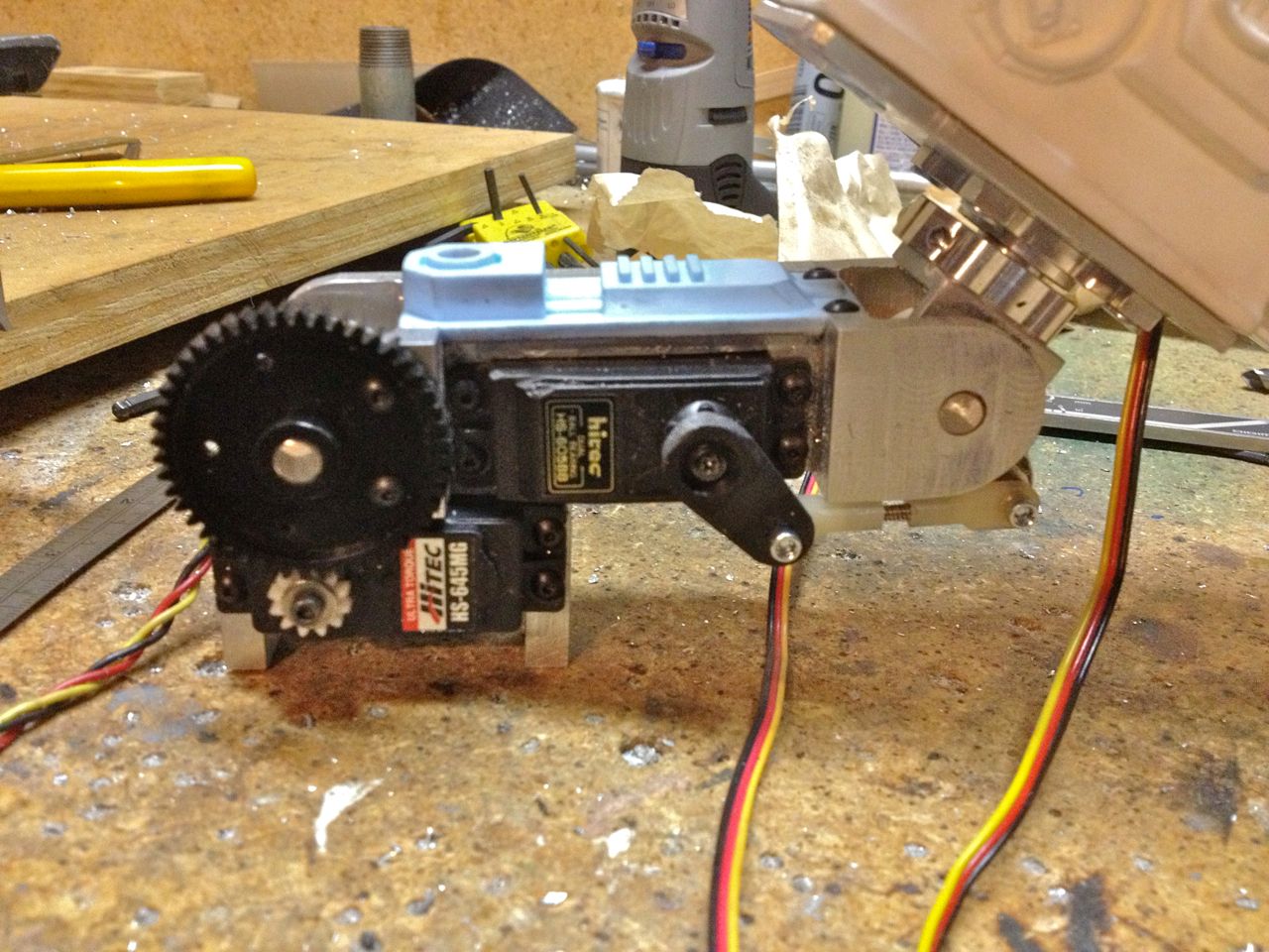 Building a Replica Predator Costume : 10 Steps (with Pictures ...