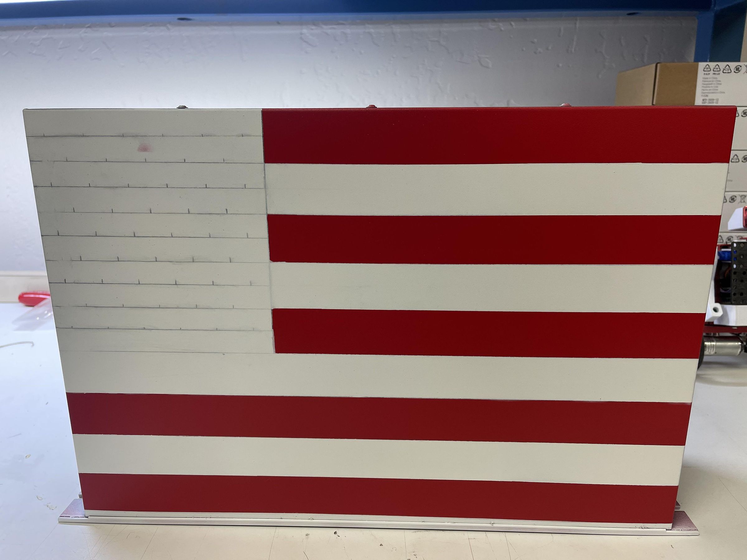 How to Paint the USA Flag on a Rack Mount Enclosure : 5 Steps (with ...