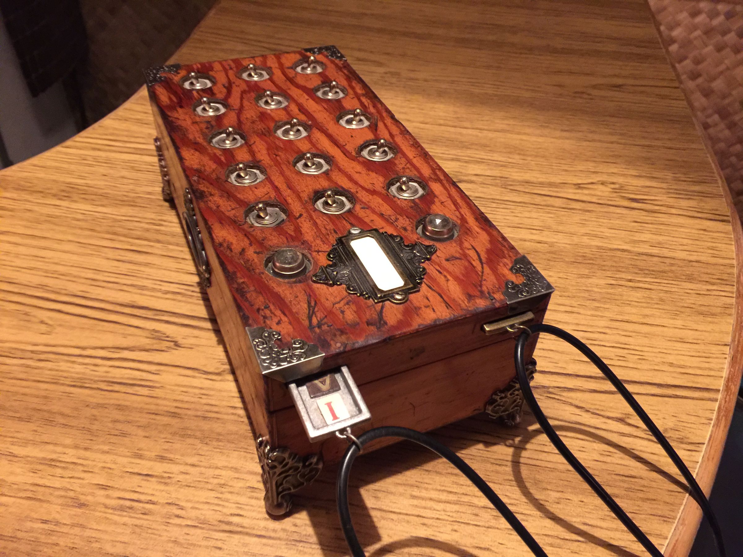 The Christmas Box : 24 Steps (with Pictures) - Instructables