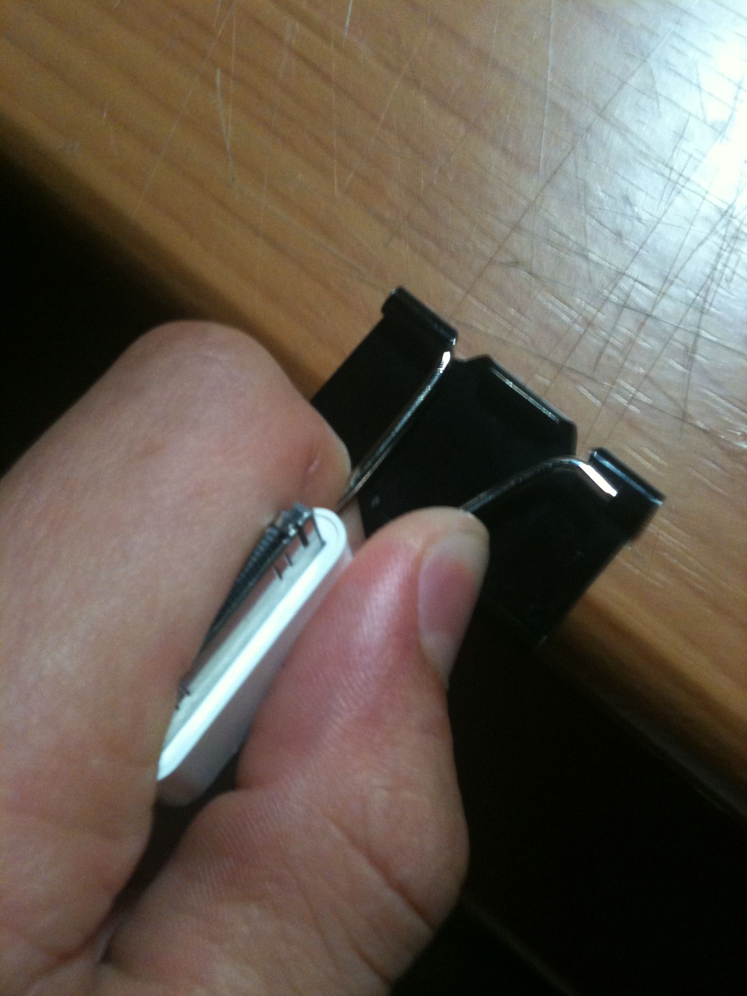 How to Keep Your Cables From Falling Off Your Desk : 5 Steps ...