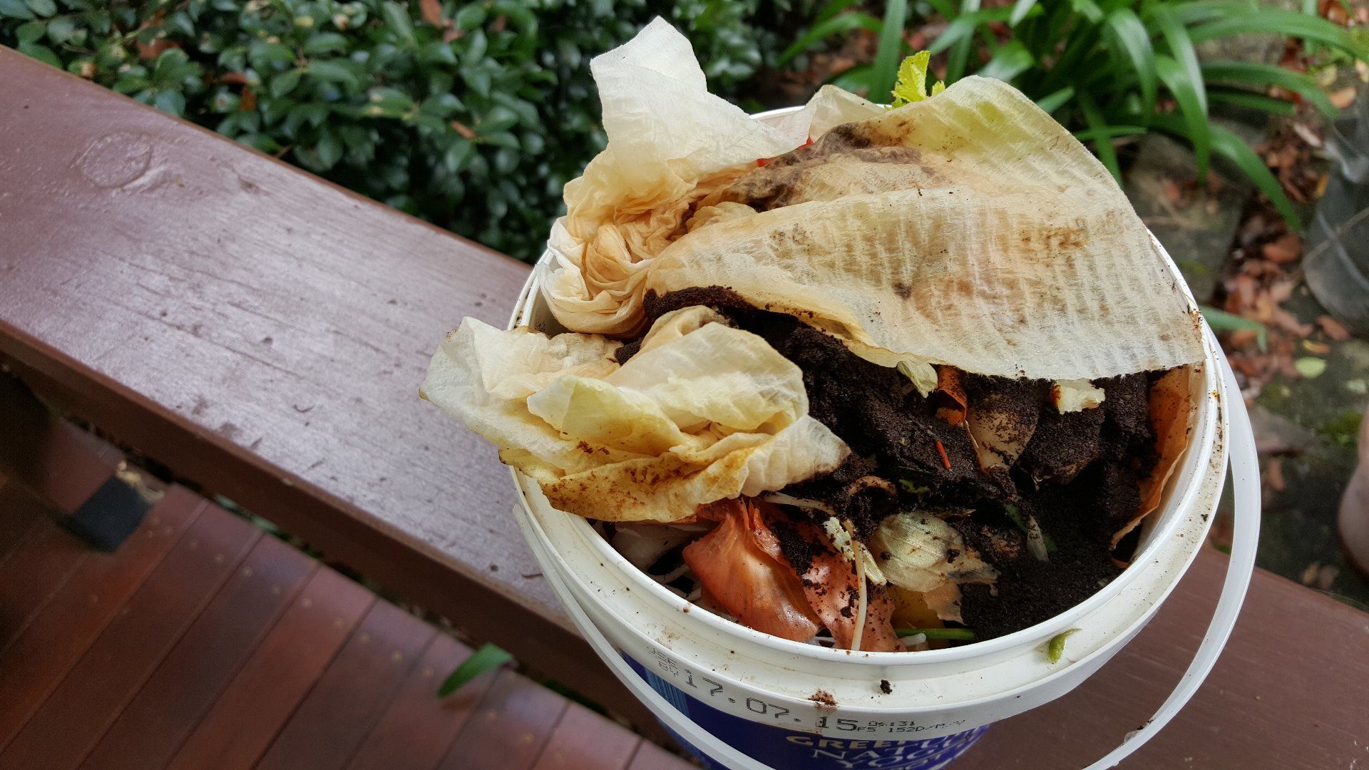 How to Turn Kitchen Scraps Into Fresh Food With Vermiponics : 5 Steps ...