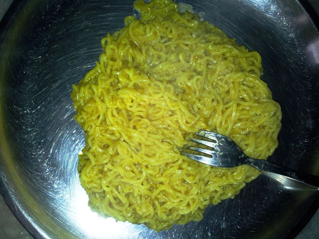 Instant Noodles Omelette : 7 Steps - Instructables