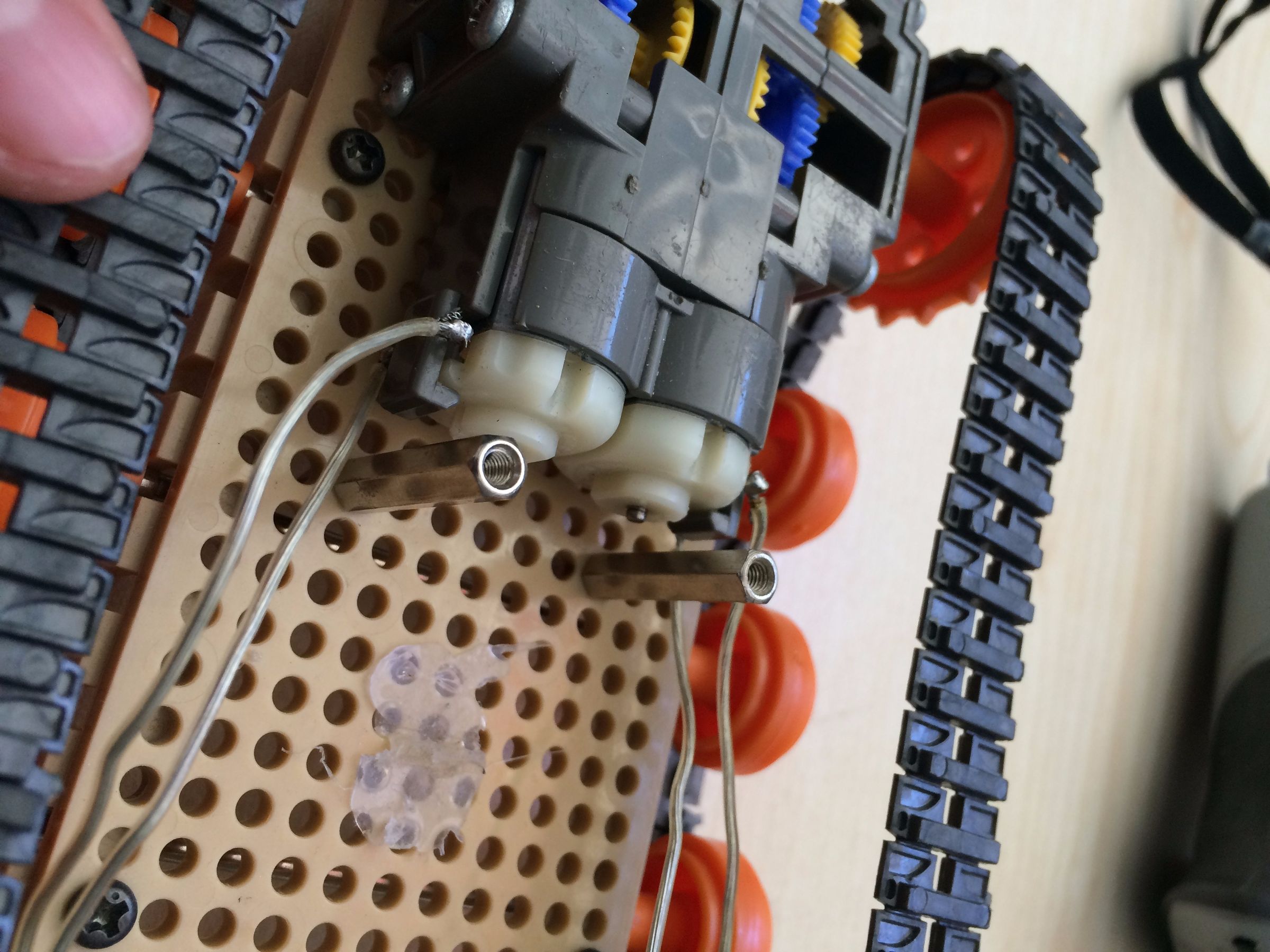 Arduino + Bluetooth Controlled Tank : 10 Steps (with Pictures ...