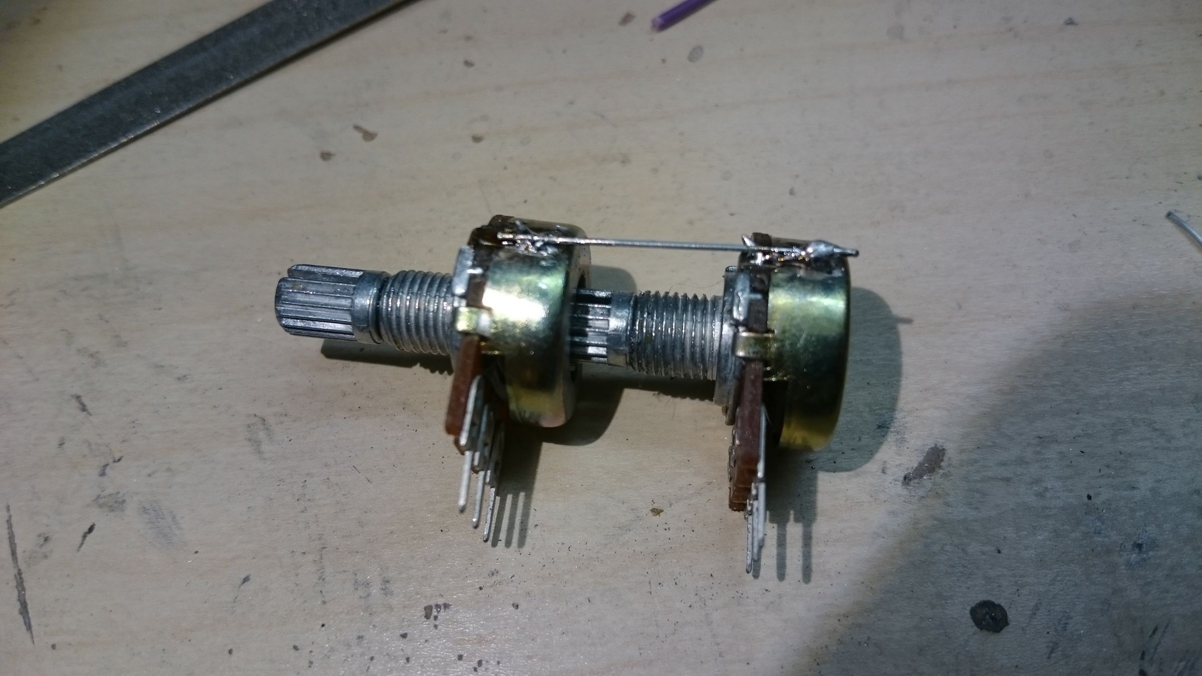 Hack Digital Radio, Replace the Volume Control : 5 Steps - Instructables