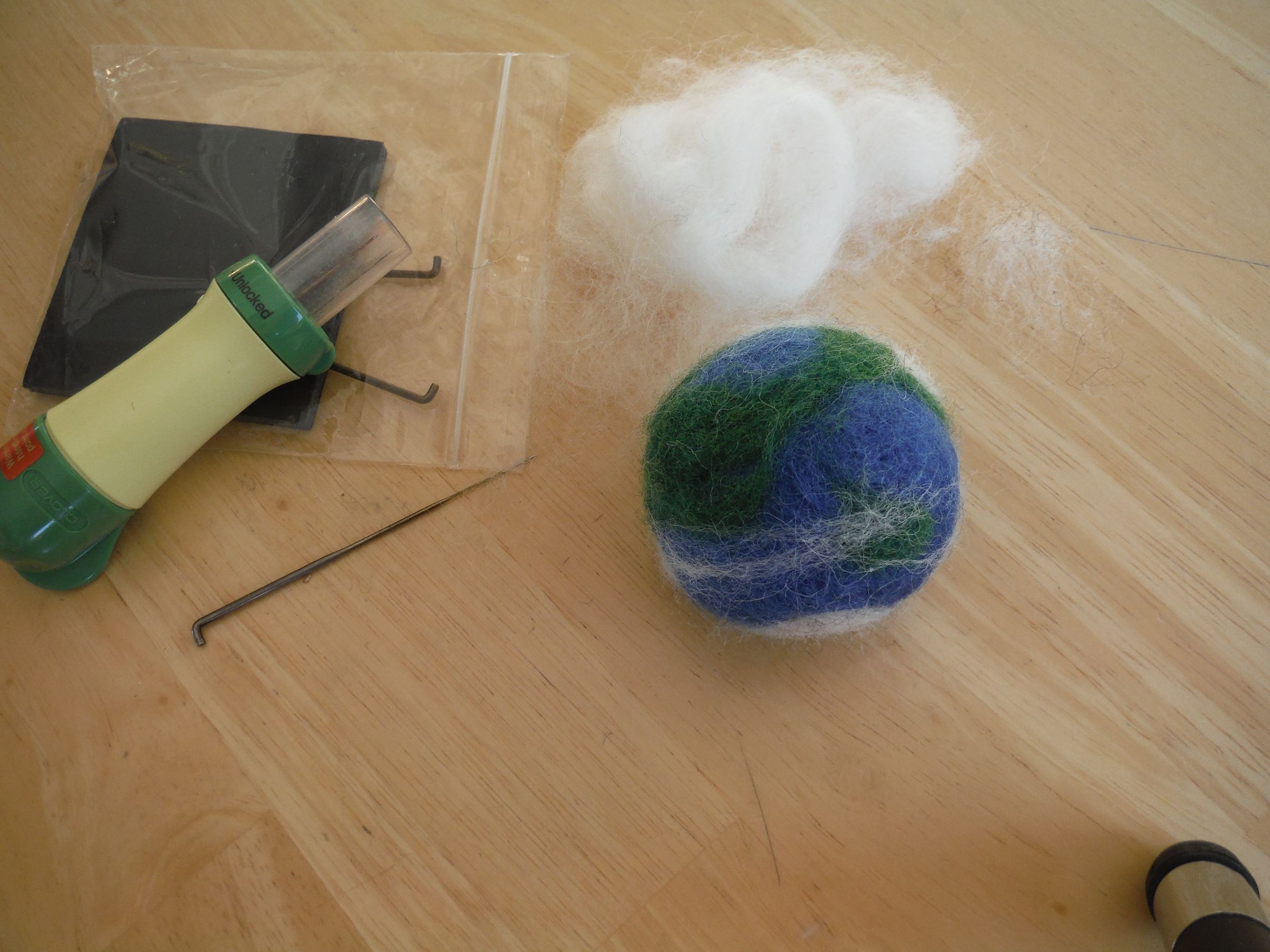 Felt Solar System Mobile : 12 Steps (with Pictures) - Instructables