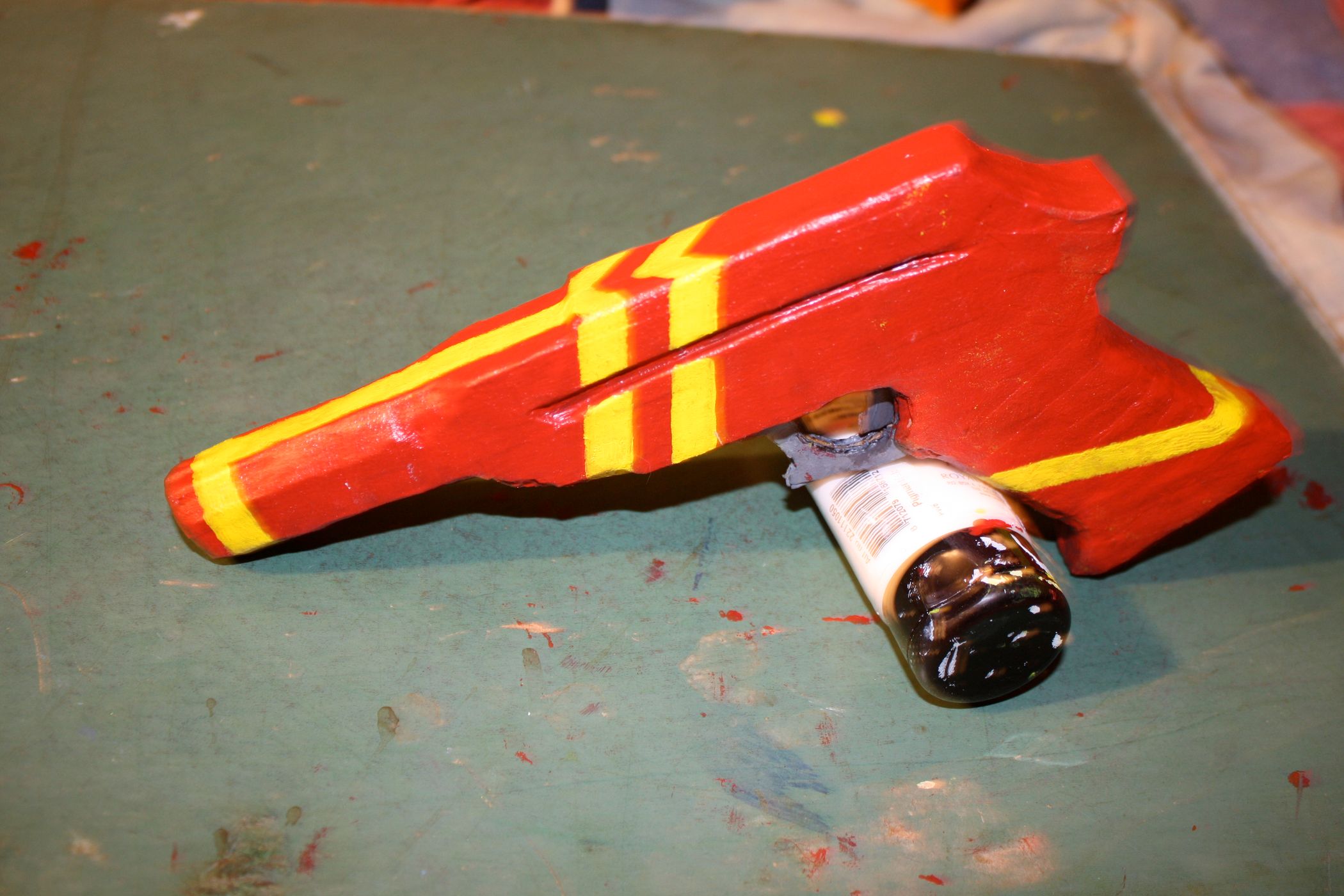 Ray-Gun Prop : 5 Steps - Instructables