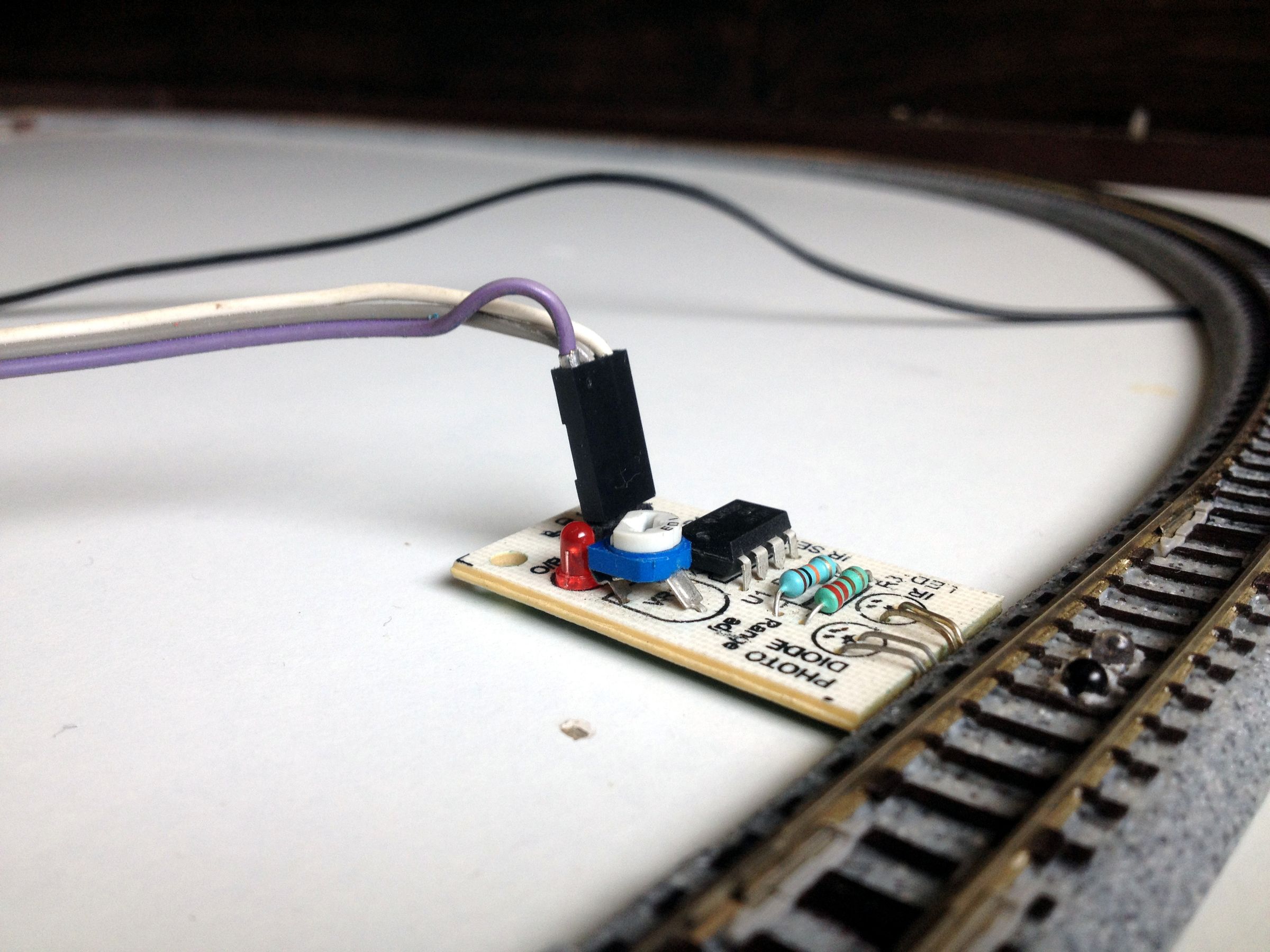 Automated Model Railroad Layout Running Two Trains (V2.0) | Arduino ...