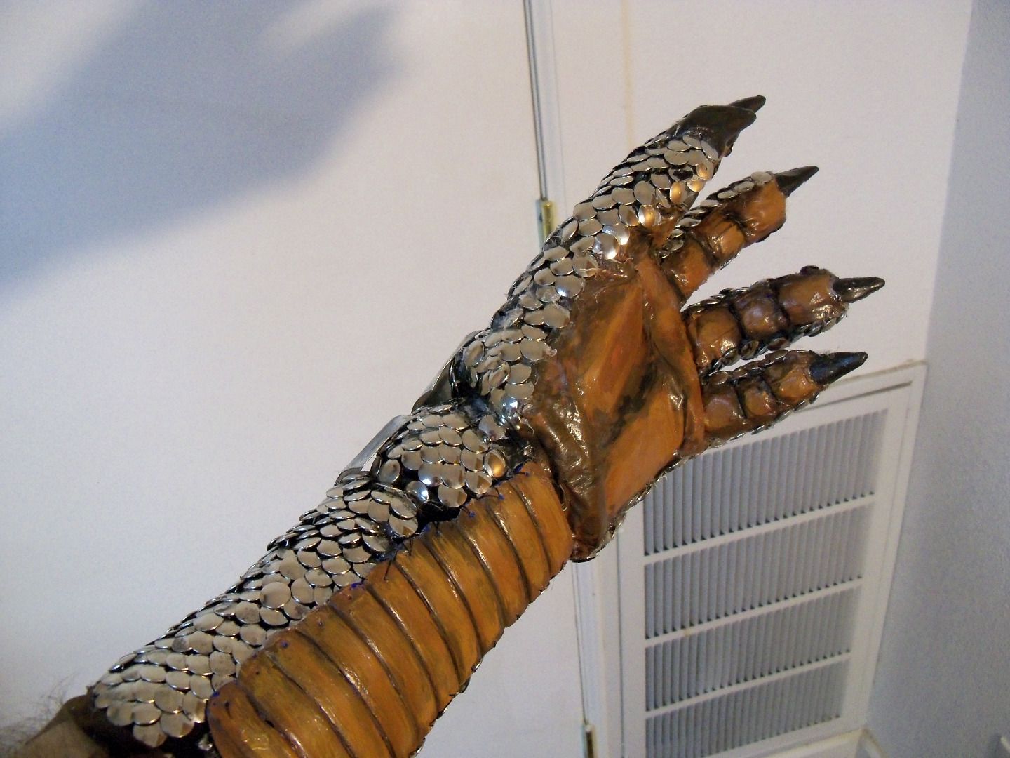 Scaled Dragon Glove : 13 Steps (with Pictures) - Instructables