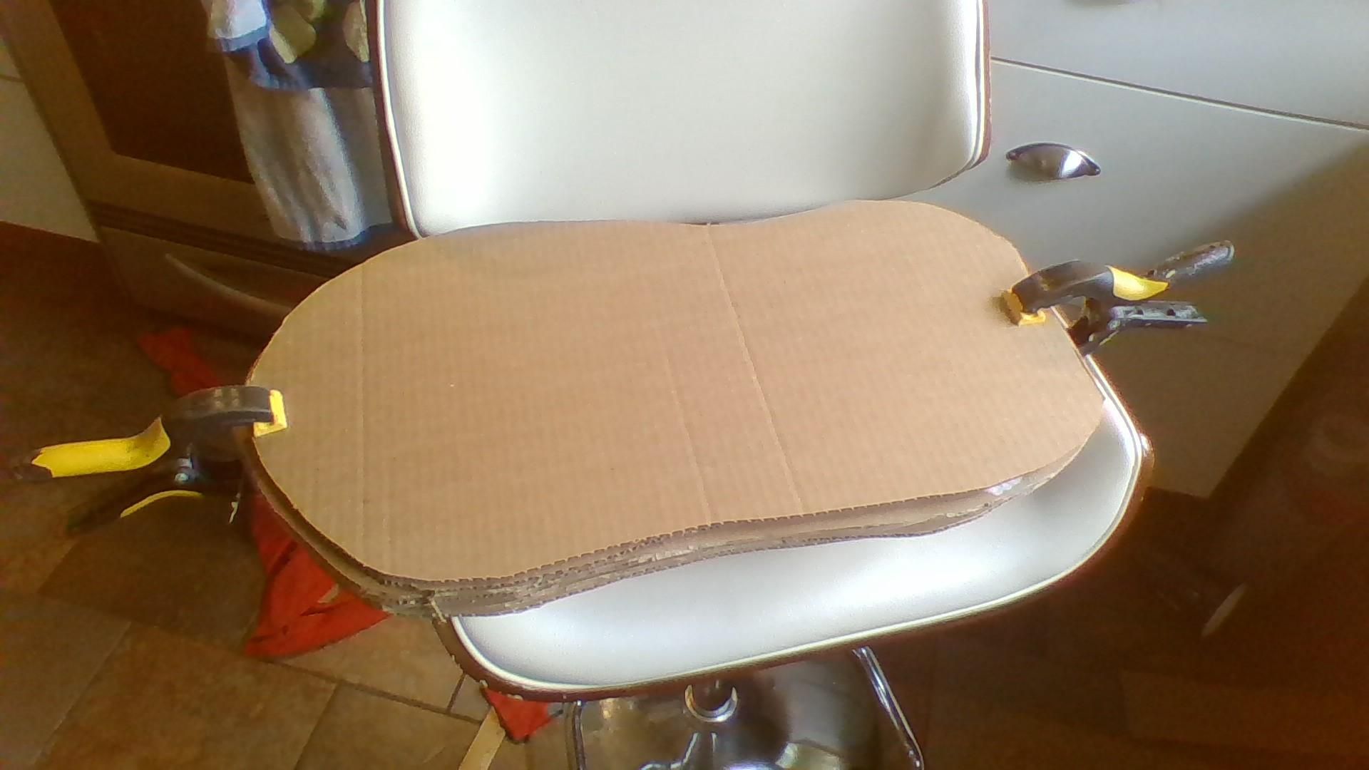 Cardboard Boots(big.) : 9 Steps - Instructables