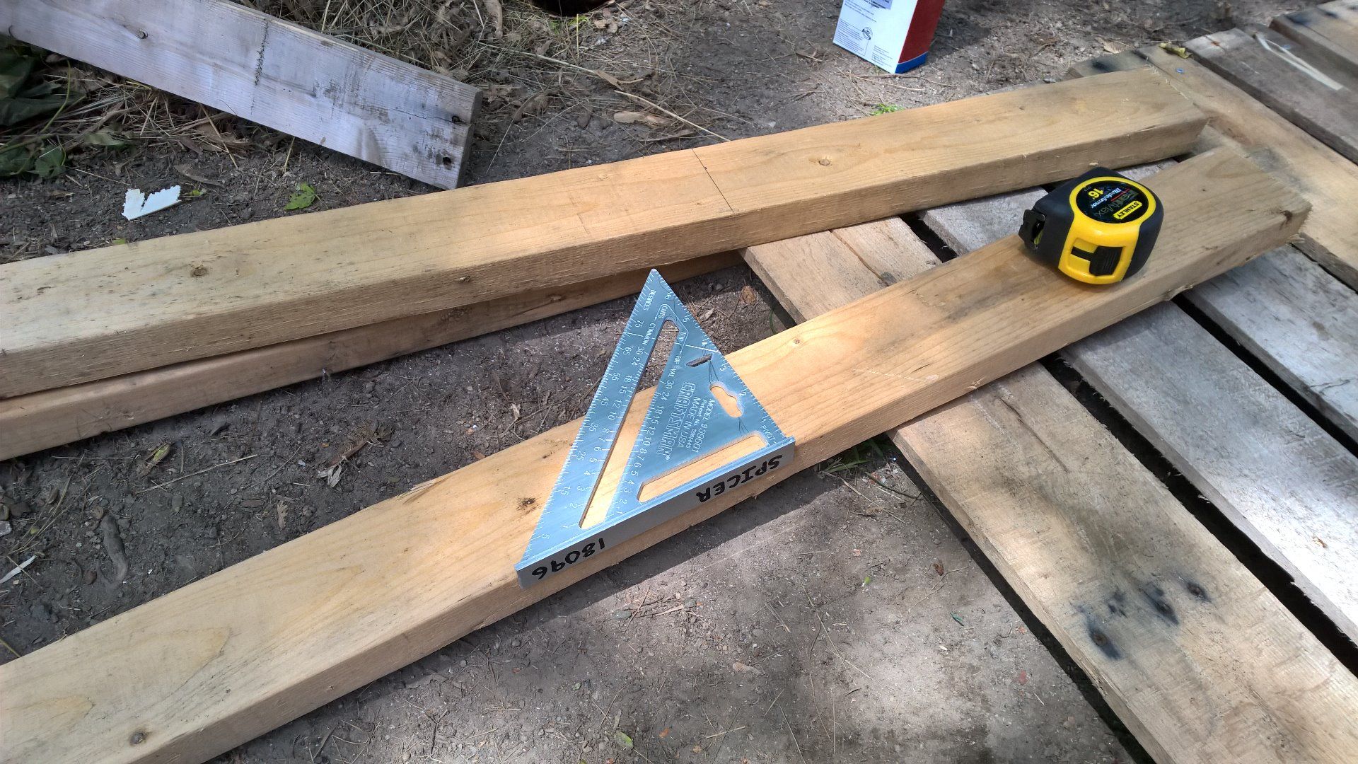 Recycled Pallets and Wood - Two Bale Hay Storage Rack : 8 Steps ...