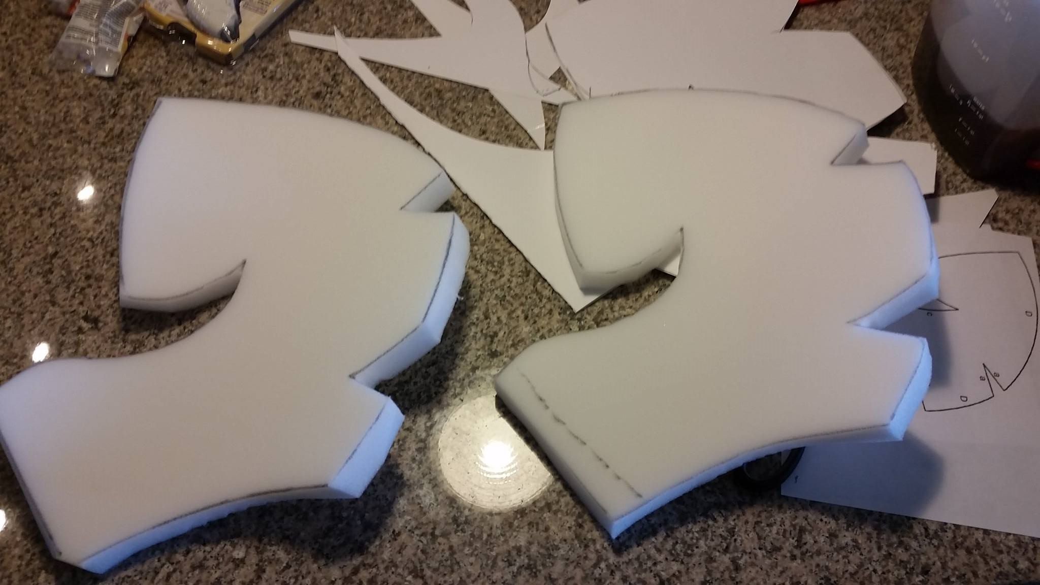 Two-Headed Monster Costume : 8 Steps (with Pictures) - Instructables