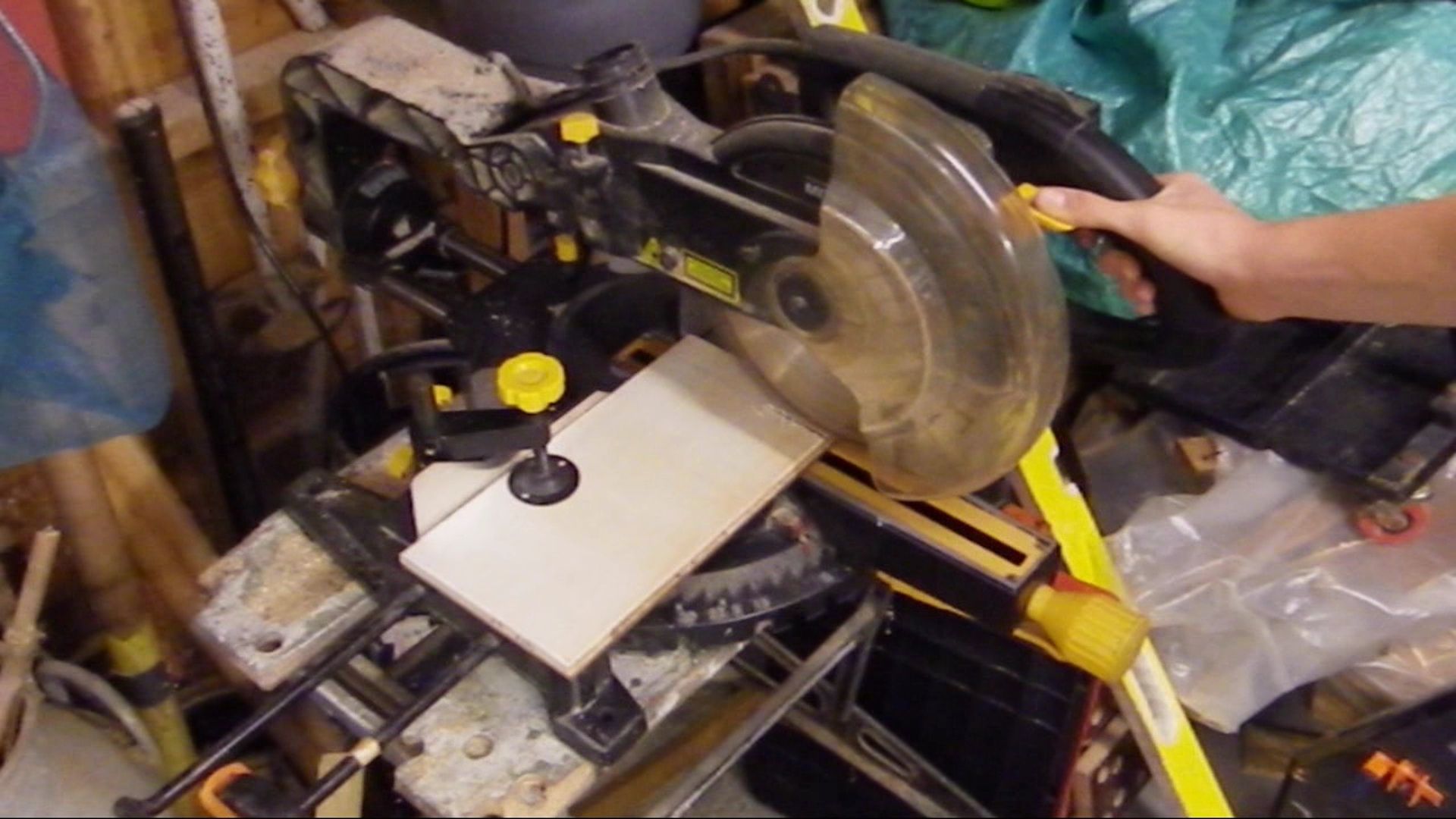 Make a CLAPPERBOARD : 5 Steps - Instructables