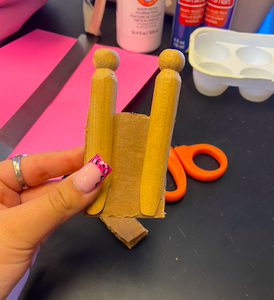 Loom Maker and Bracelet Tutorial ! : 8 Steps - Instructables