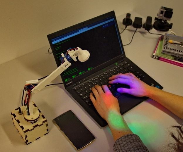 An Actuated Desktop Lamp : 4 Steps (with Pictures) - Instructables