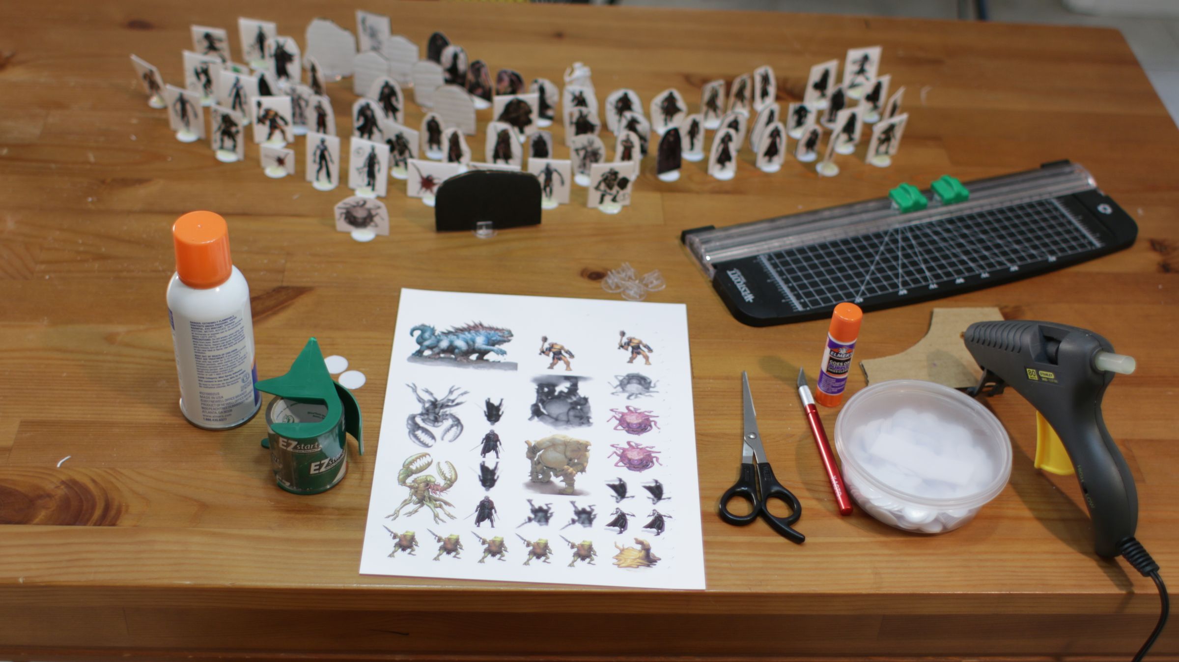 Dungeons and Dragons Paper Miniatures (Pathfinder, Warhammer, Etc ...