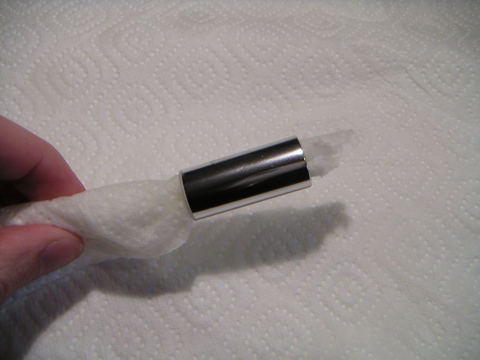 USB Memory Lipstick : 7 Steps - Instructables