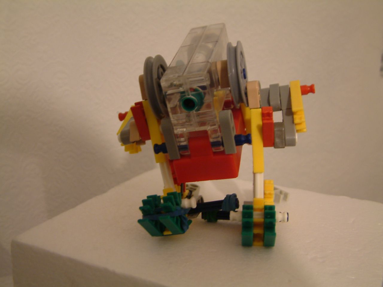 Waddle Bot - K'nex Biped : 3 Steps - Instructables