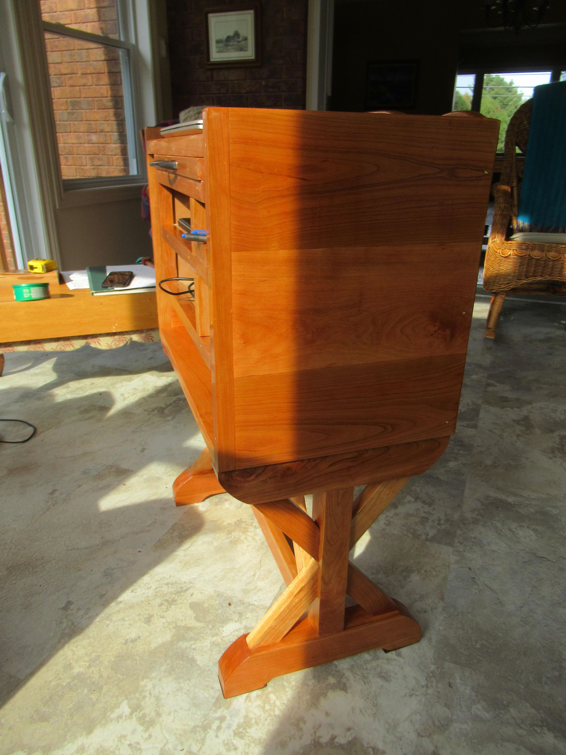 Laptop Station : 9 Steps (with Pictures) - Instructables