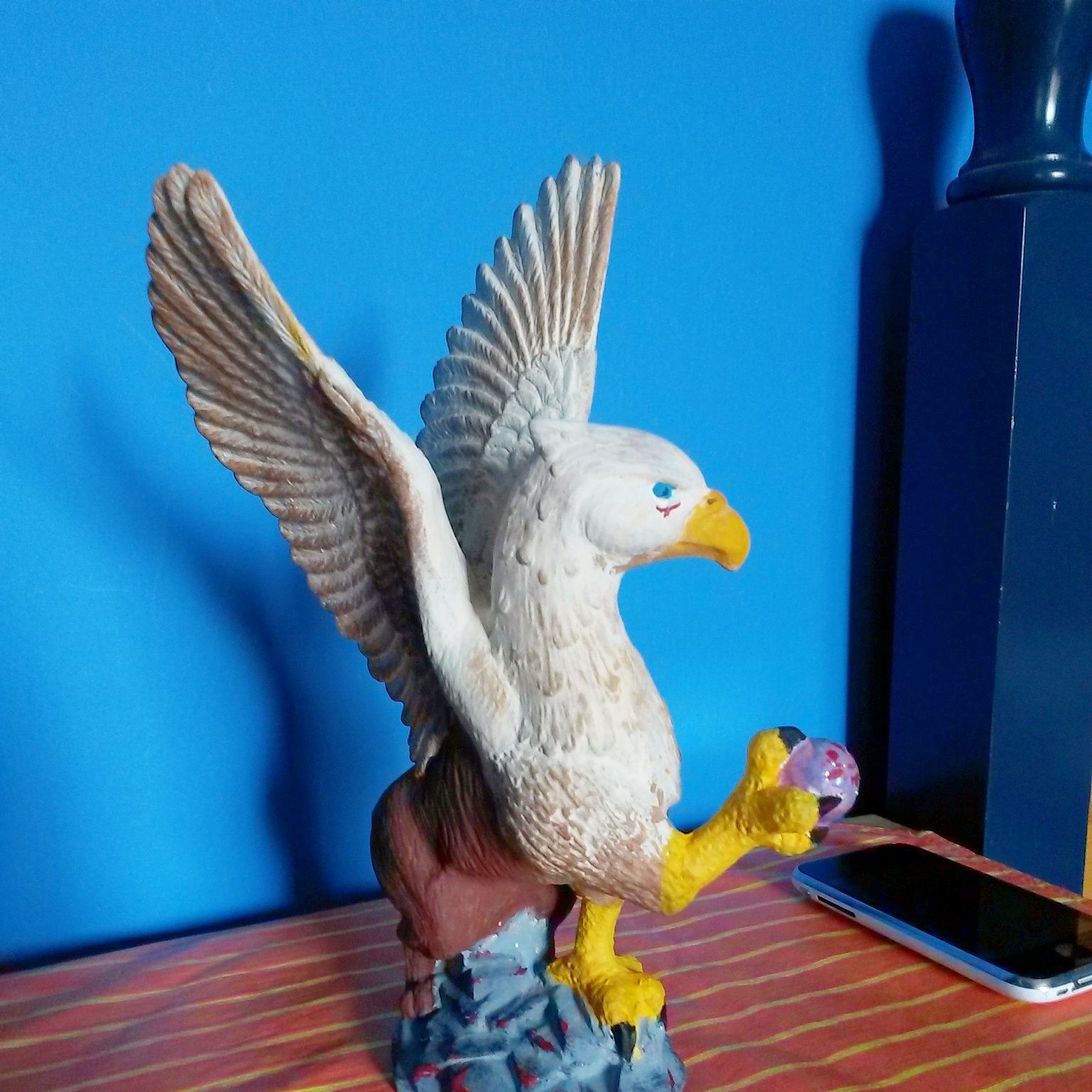 Paint a Griffin Statue : 5 Steps - Instructables